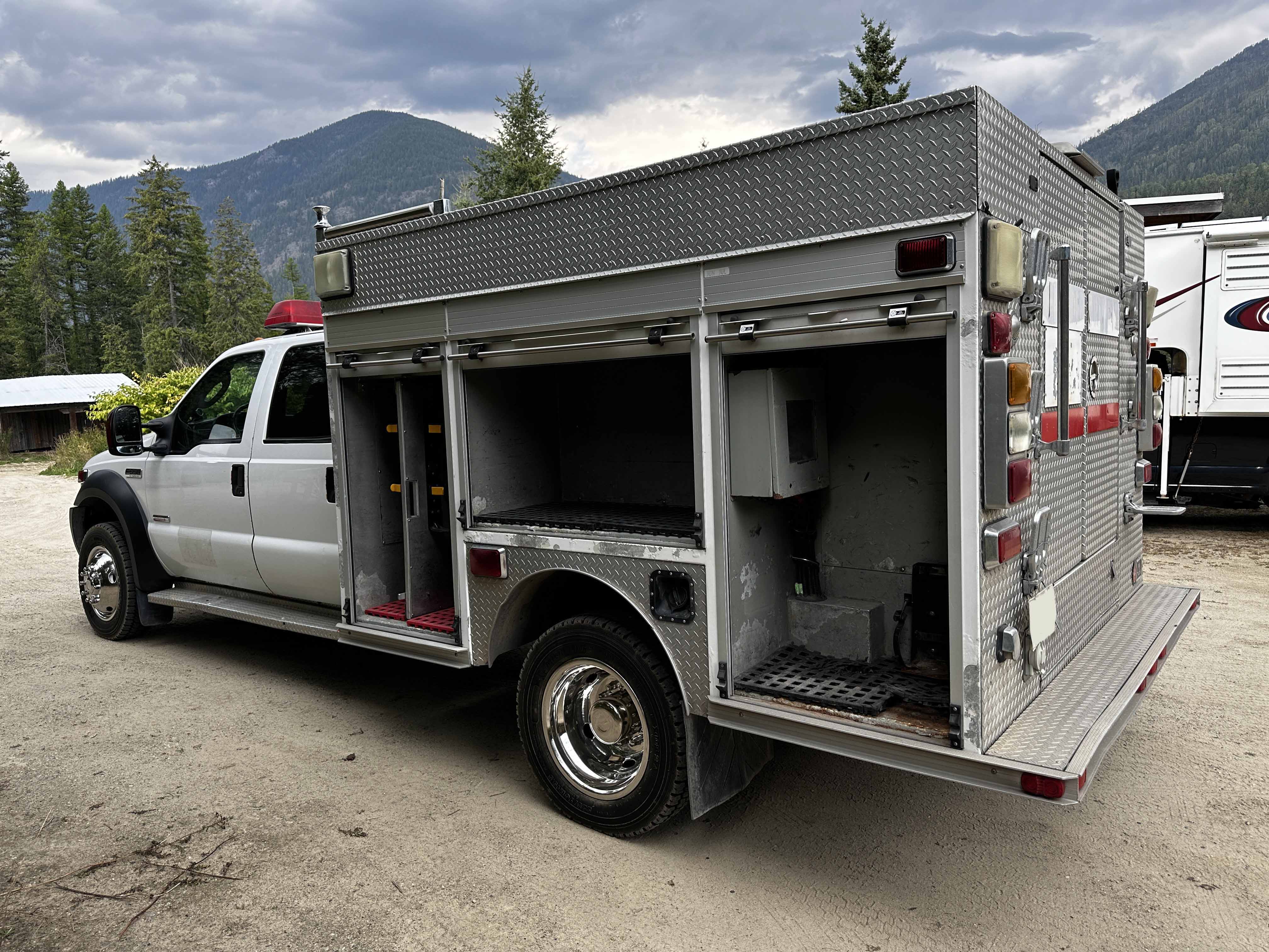 2006 Fort Garry Ford 4x4 Commercial Mini Pumper | Used Truck Details