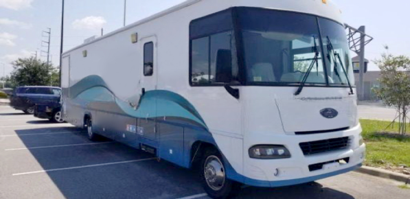 2003 Ford WFG 38S Mobile Command Center | Used Truck Details