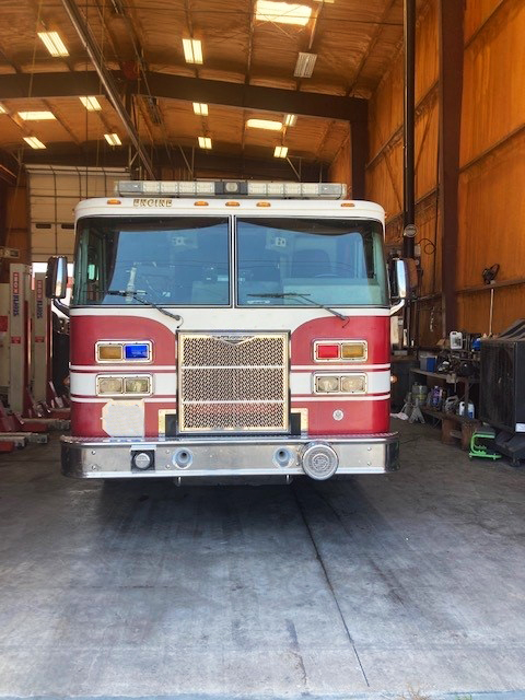 2010 Pierce Contender Pumper | Used Truck Details