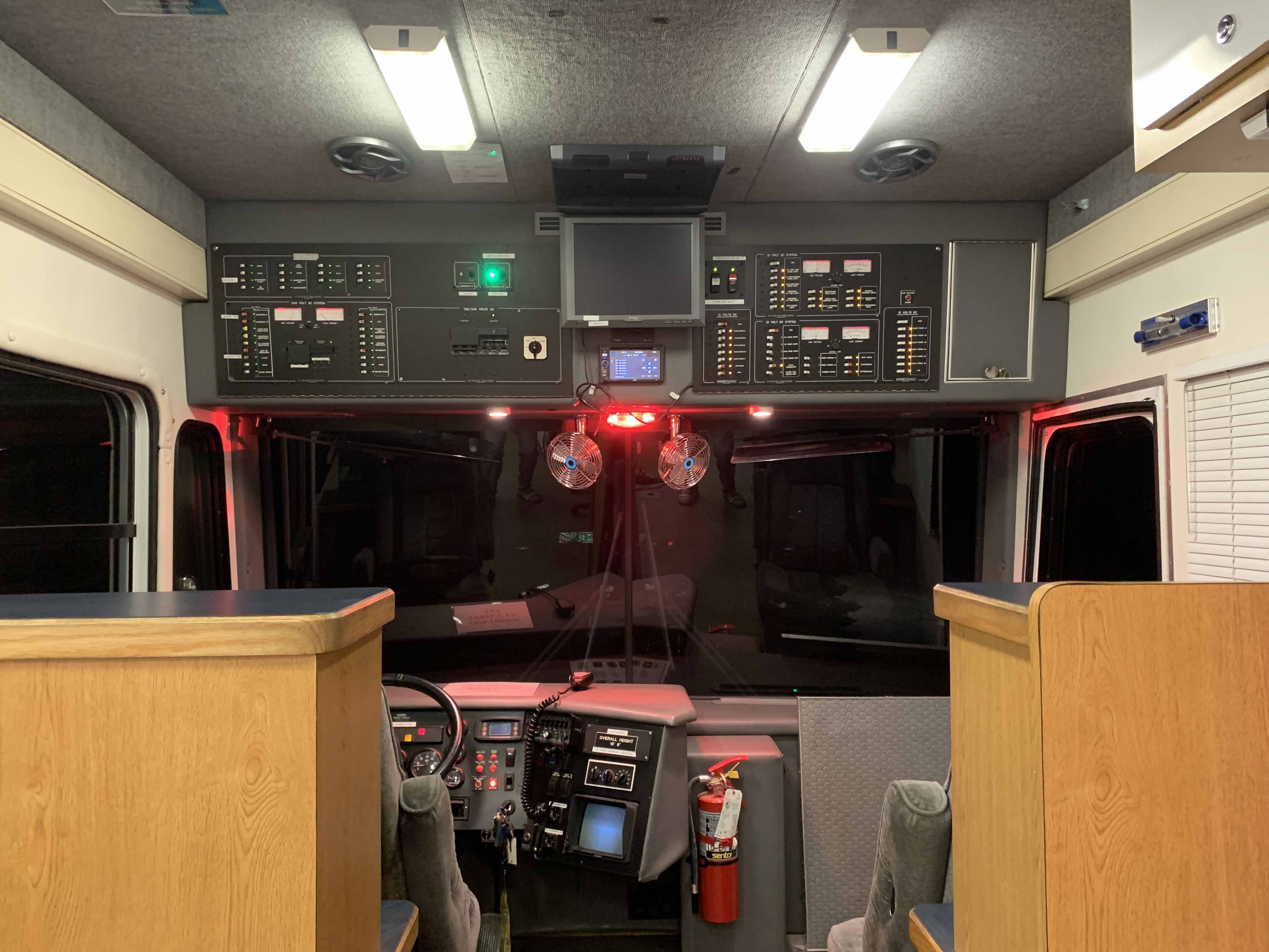 2005 Freightliner Farber X-Line Mobile Command Center | Firetrucks ...