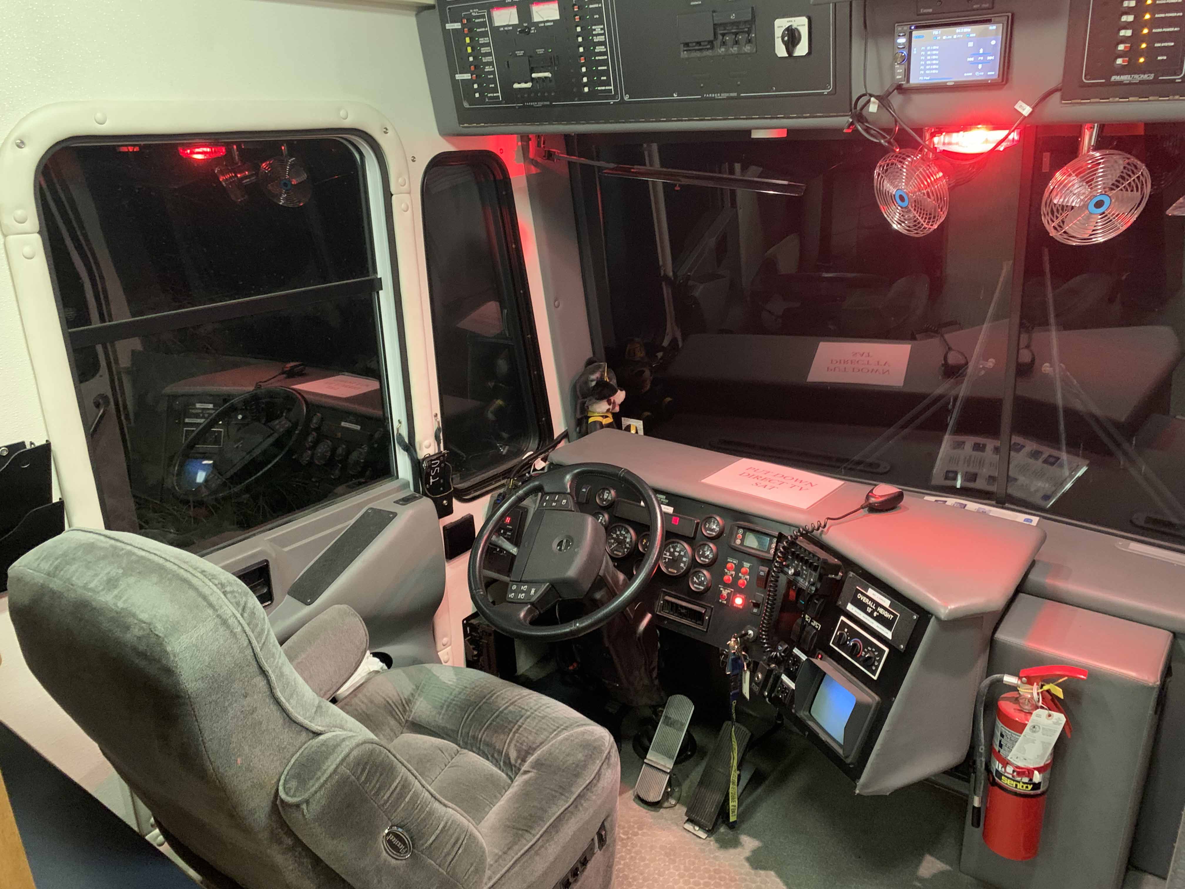 2005 Freightliner Farber X-Line Mobile Command Center | Used Truck Details