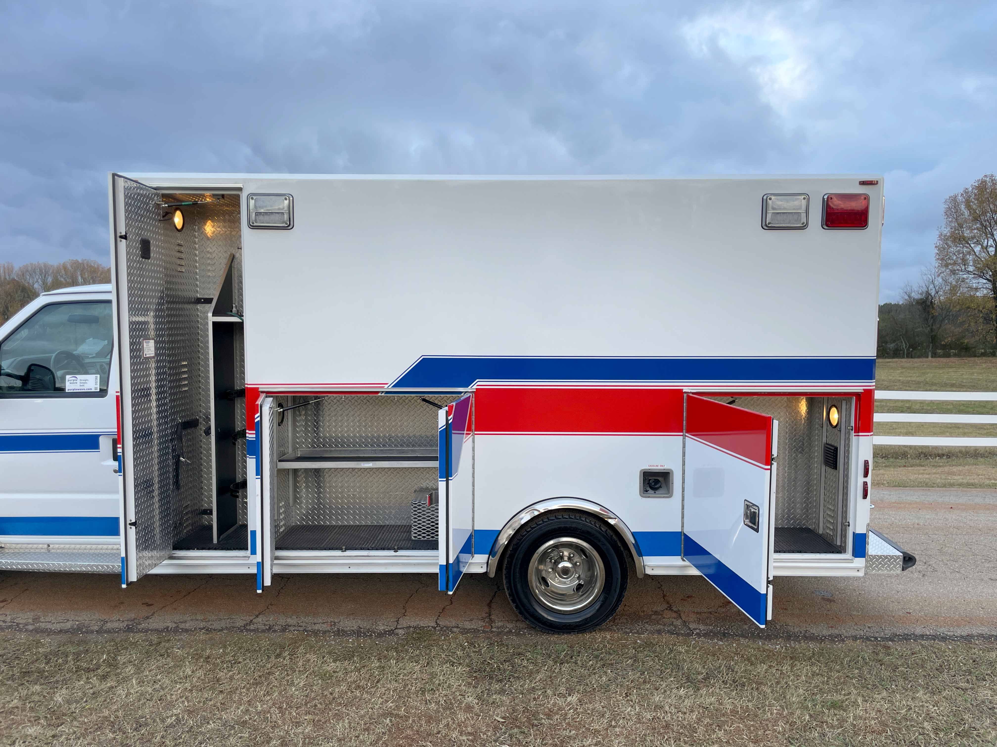 2013 Ford E-450 Ambulance | Used Truck Details