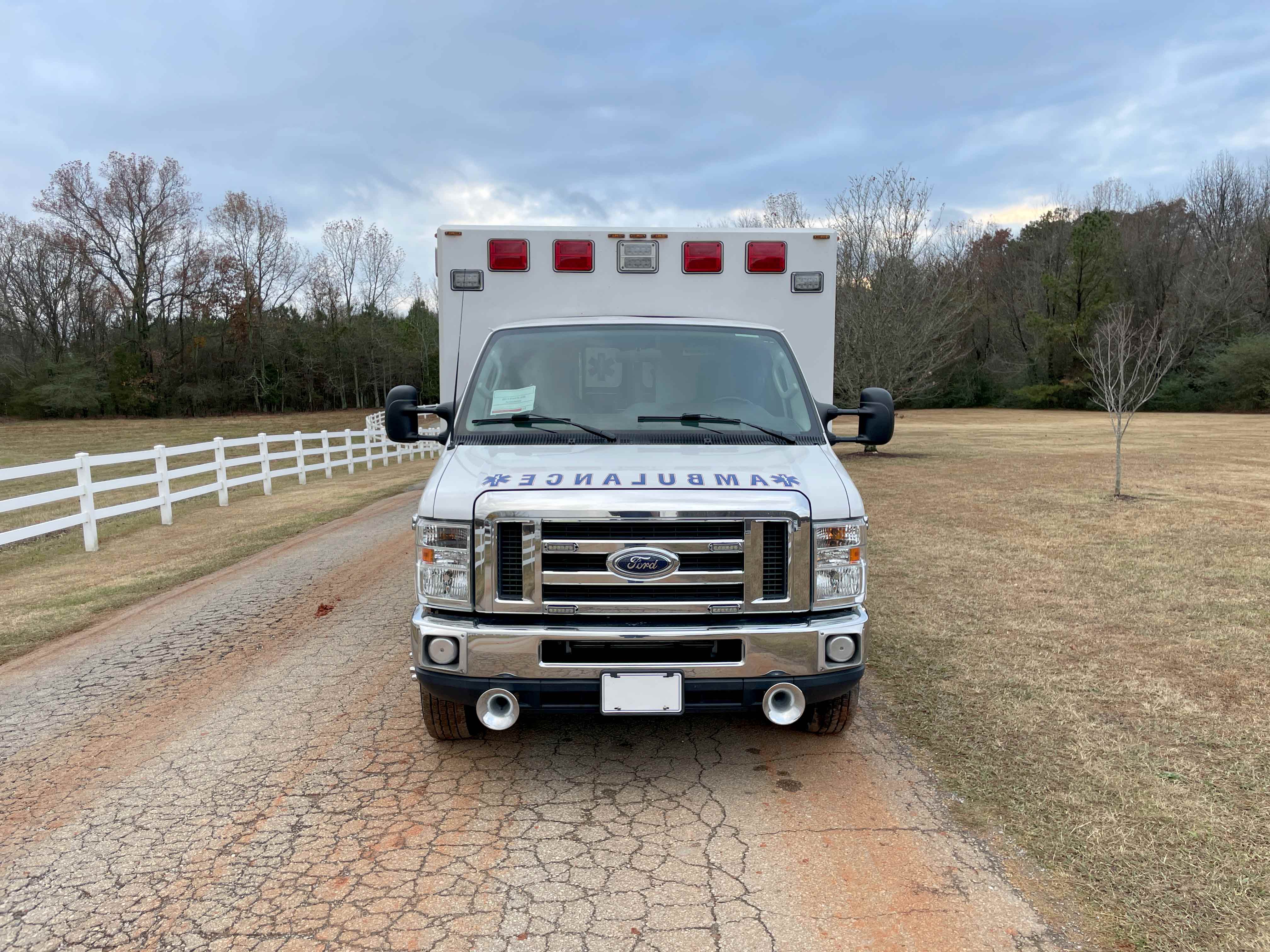 2013 Ford E-450 Ambulance | Used Truck Details