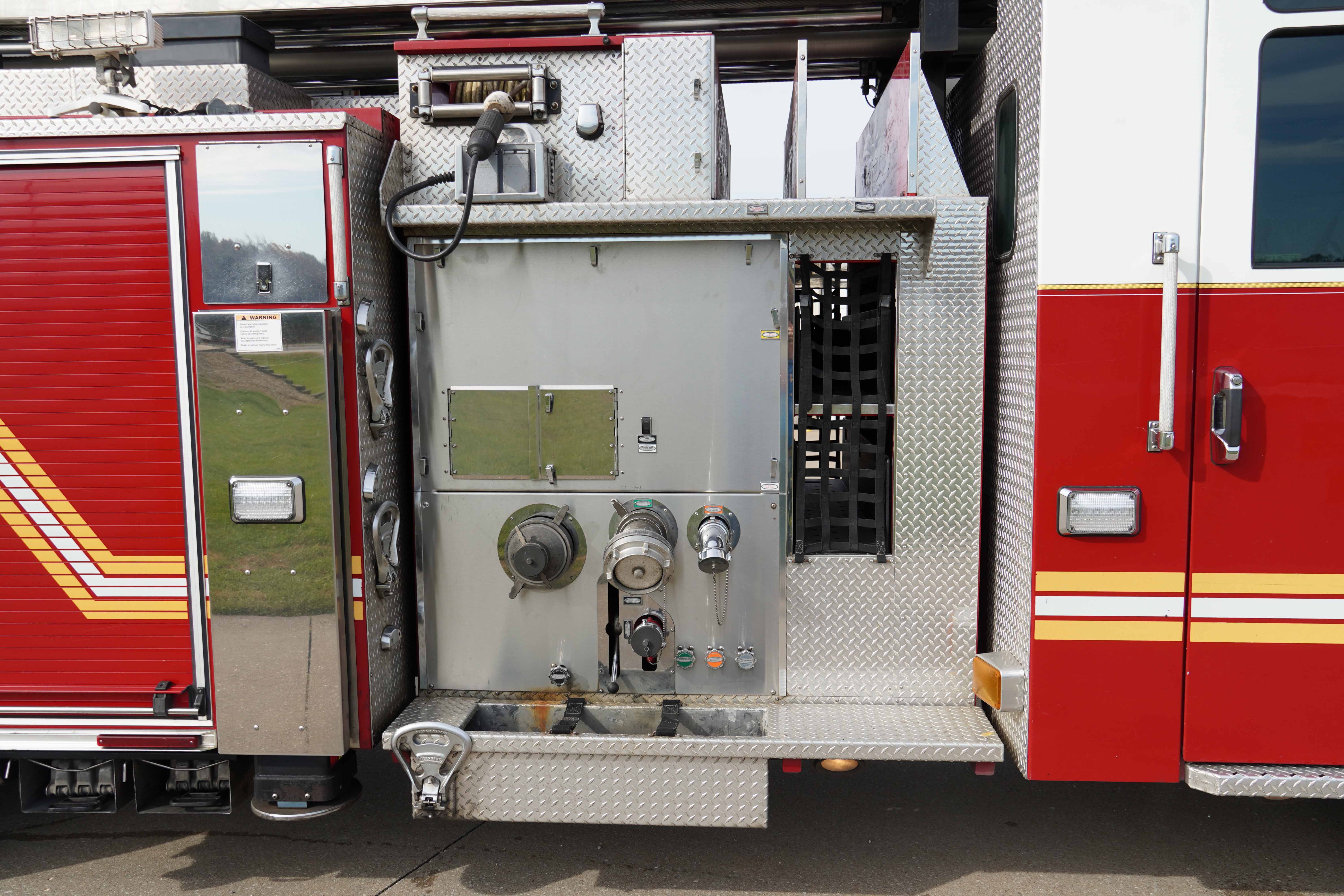 2010 Pierce Velocity 100' Aerial | Firetrucks Unlimited