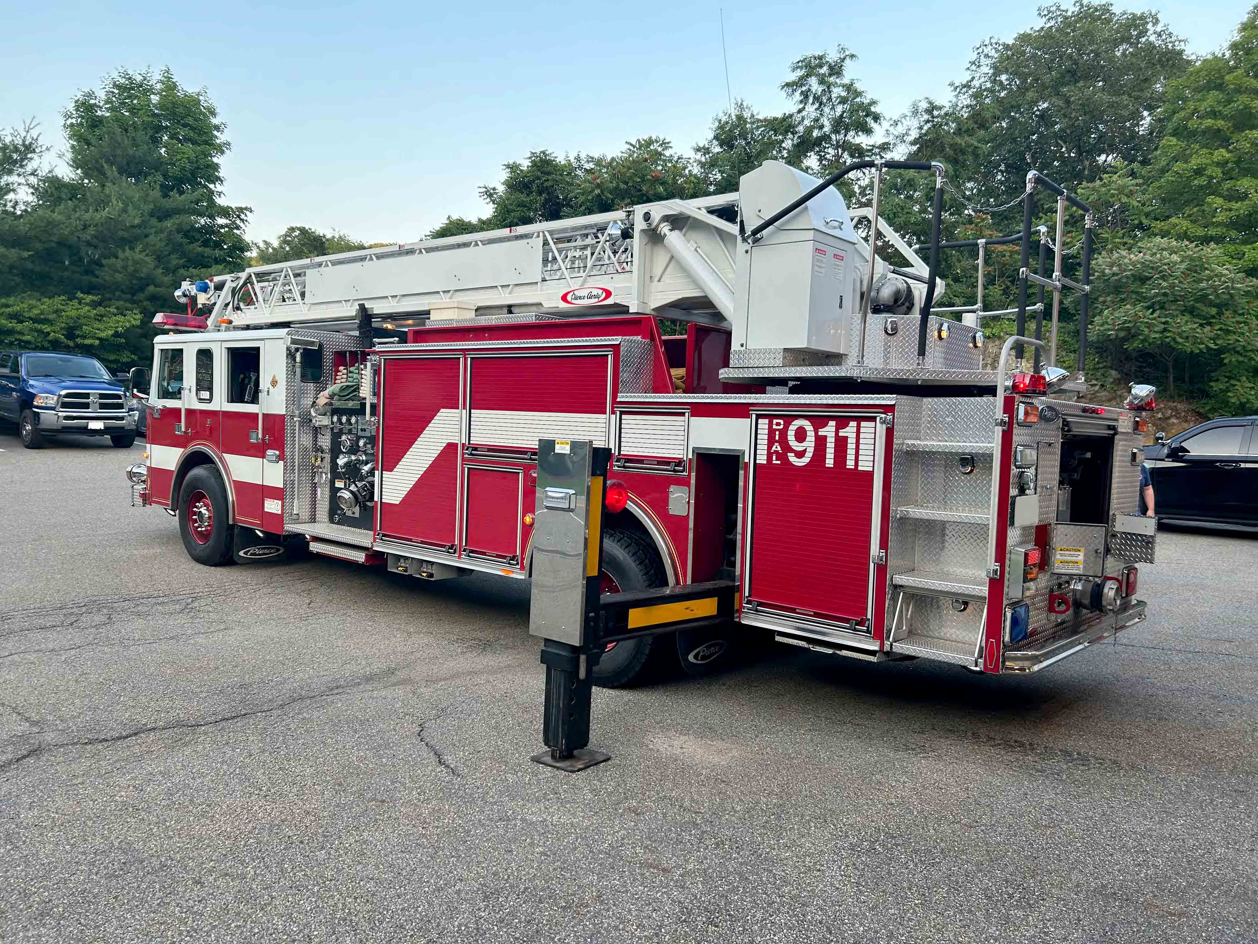 2000 Pierce Dash 75' Quint | Used Truck Details