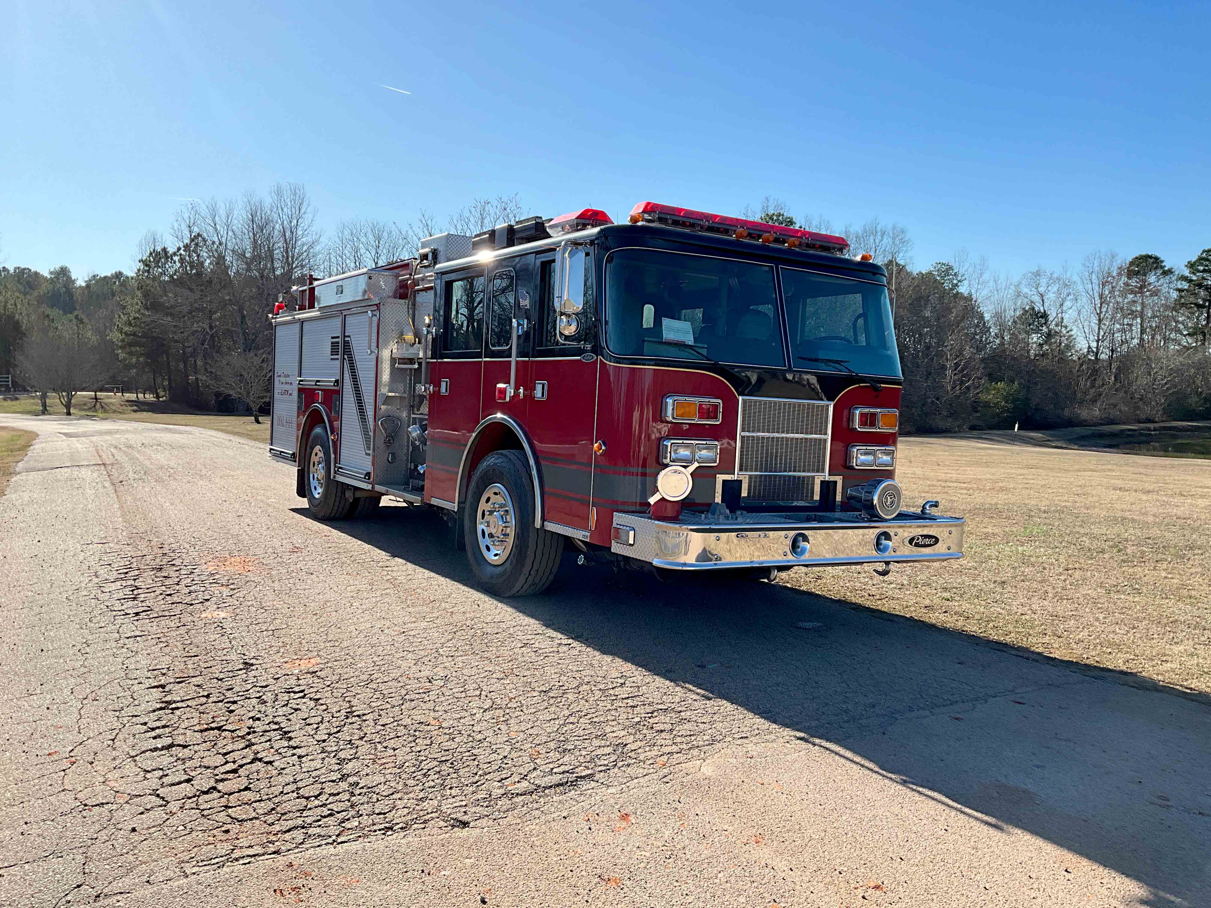 2000 Pierce Saber Pumper | Used Truck Details