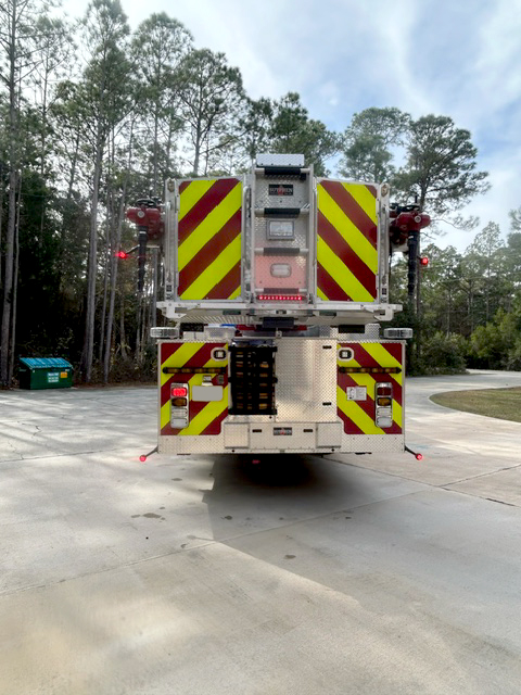 2022 Sutphen Mid-Mount 100' Platform | Used Truck Details