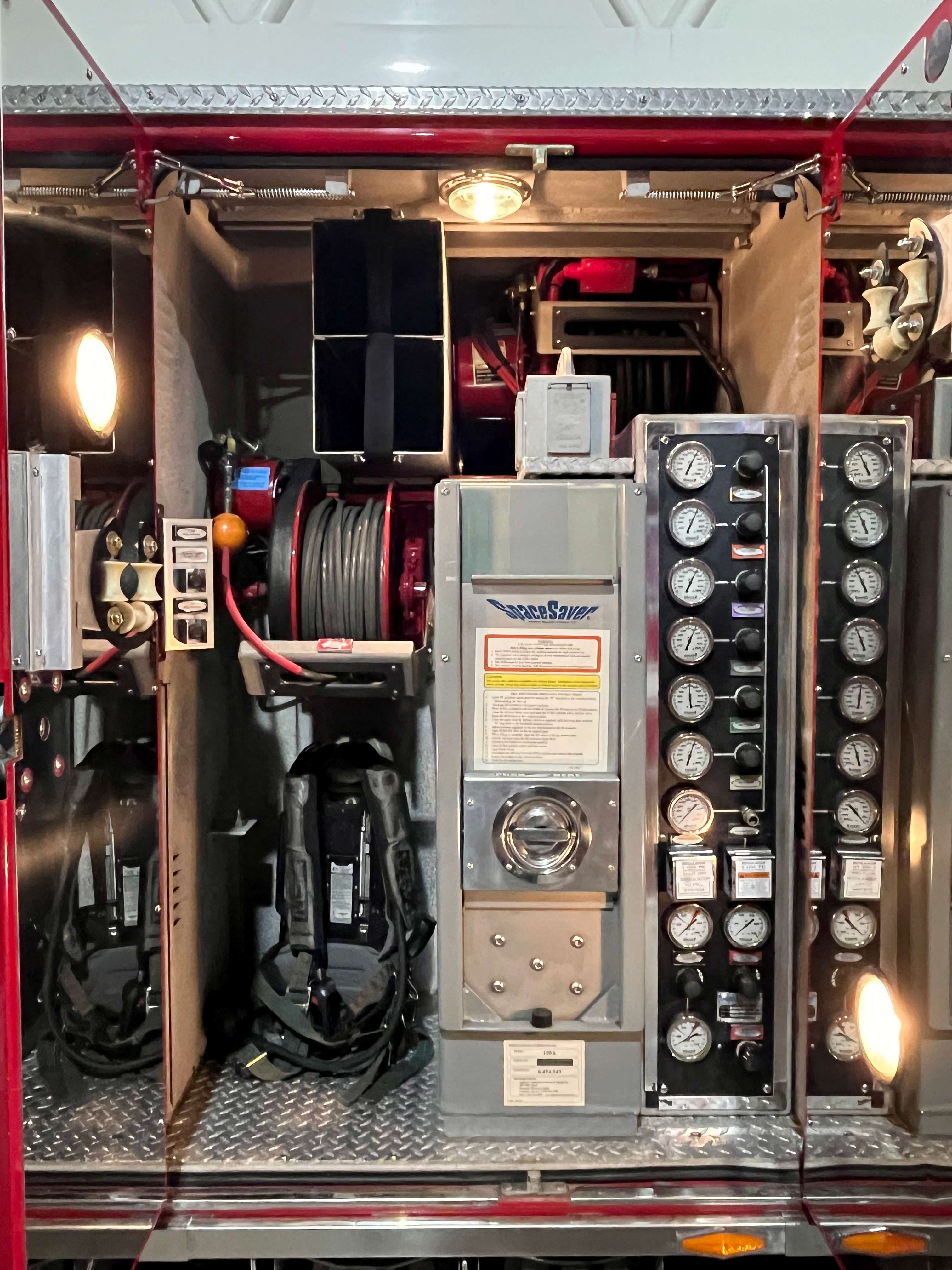 2005 Pierce Lance 100' Tower | Firetrucks Unlimited