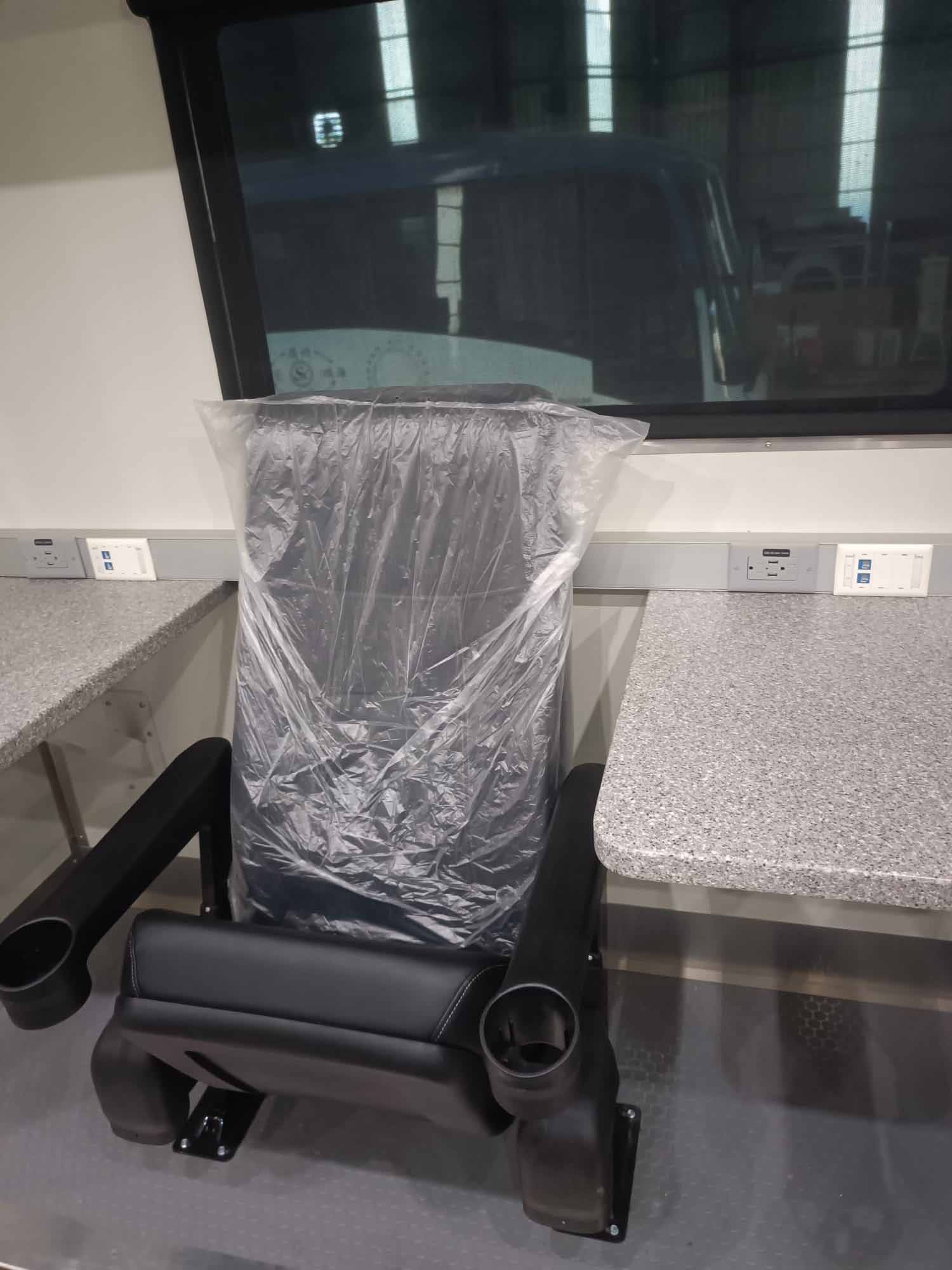 2019 Turnkey Industries 44' Mobile Command Center | Used Truck Details