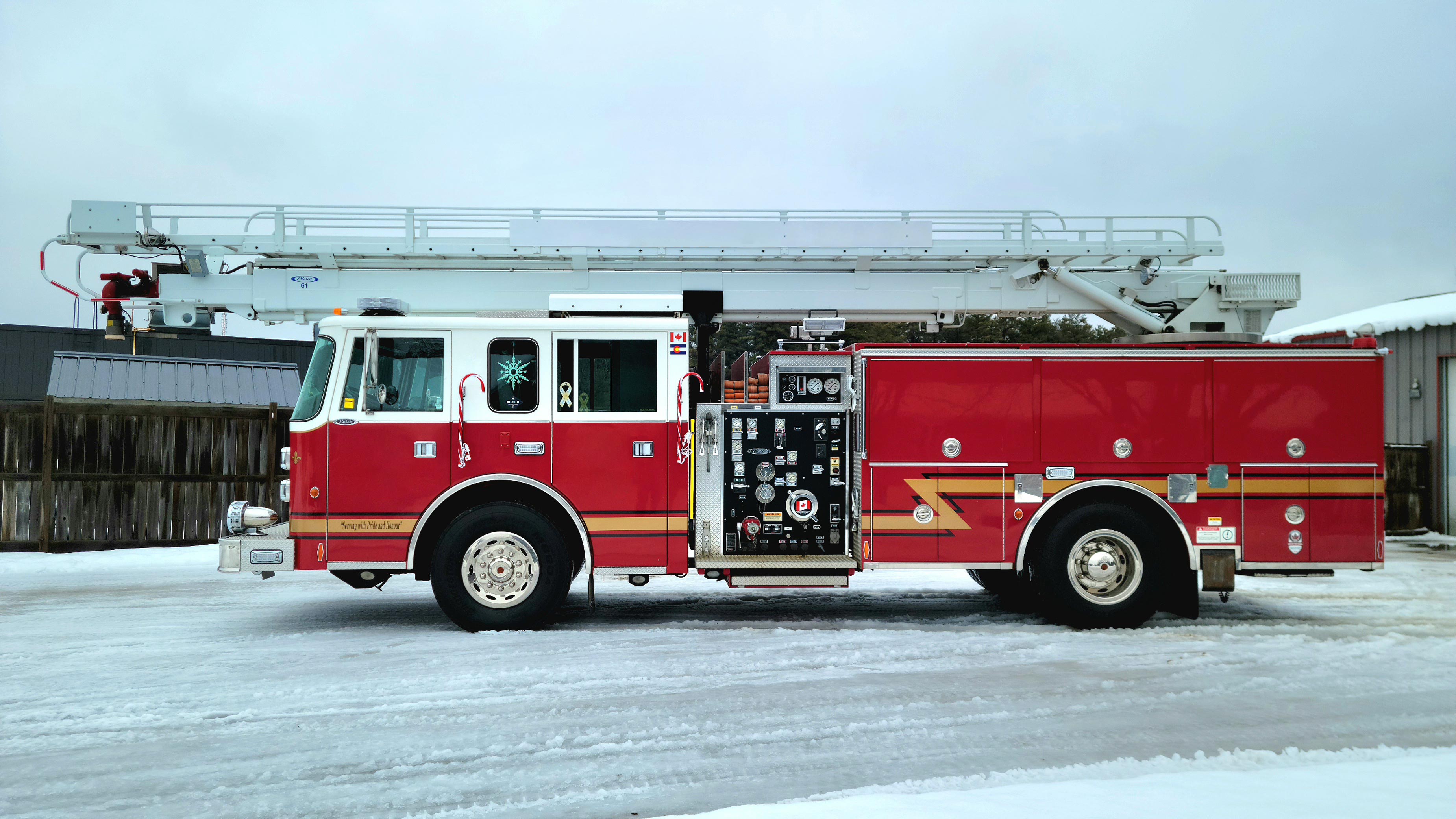 1998 Pierce Saber 61' Aerial | Used Truck Details