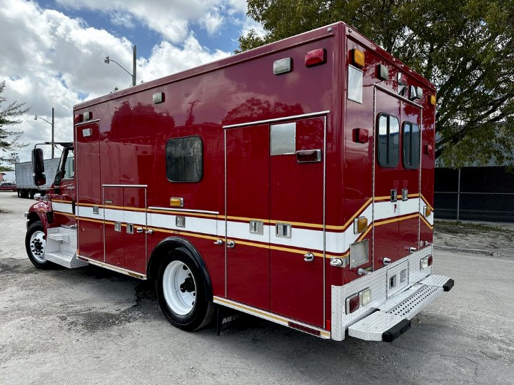 2011 Medtec International Commercial Ambulance | Firetrucks Unlimited