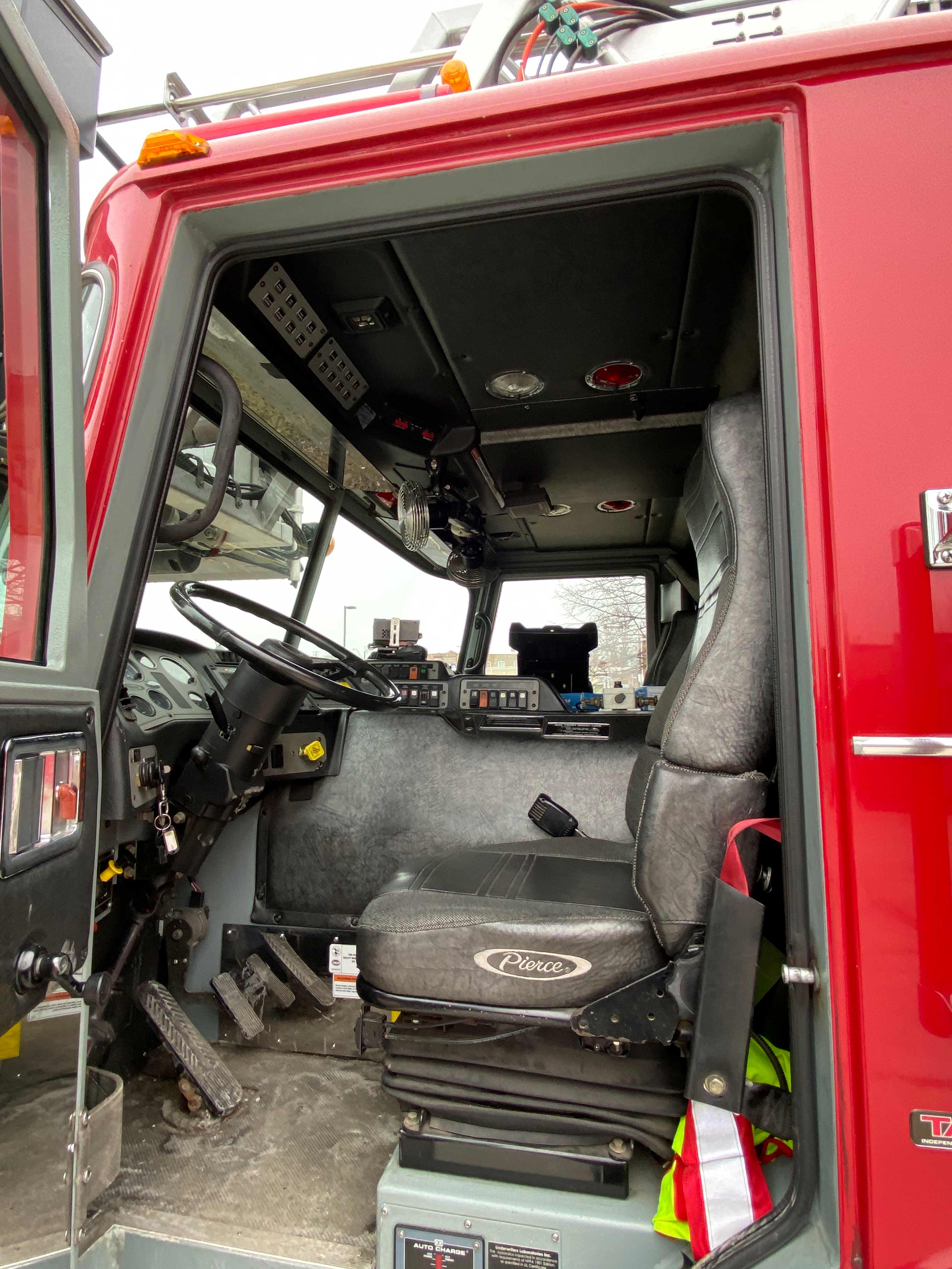 2007 Pierce Dash 100' Platform | Used Truck Details