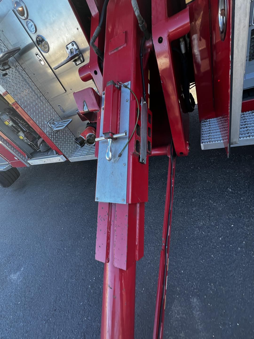 2004 Spartan Aerialscope Mid-Mount 75’ Tower | Firetrucks Unlimited