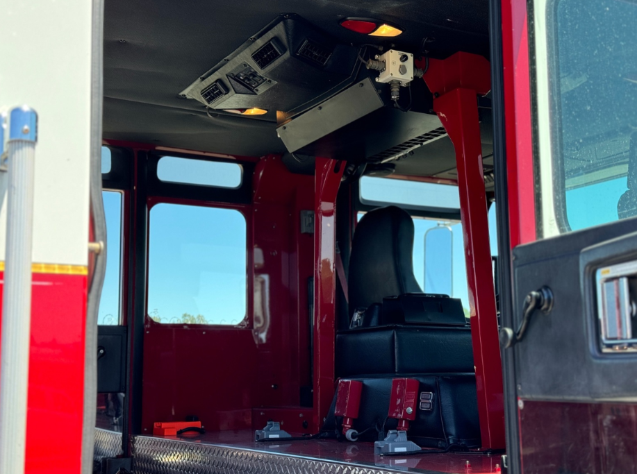 2005 Pierce Quantum Single Axle Cab & Chassis | Firetrucks Unlimited
