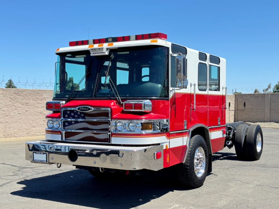 2005 Pierce Quantum Single Axle Cab & Chassis | Firetrucks Unlimited
