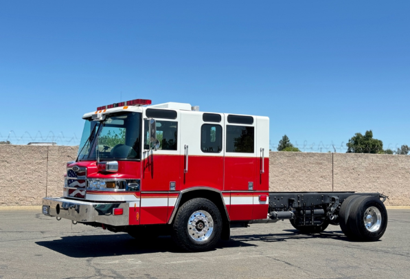 2005 Pierce Quantum Single Axle Cab & Chassis | Firetrucks Unlimited