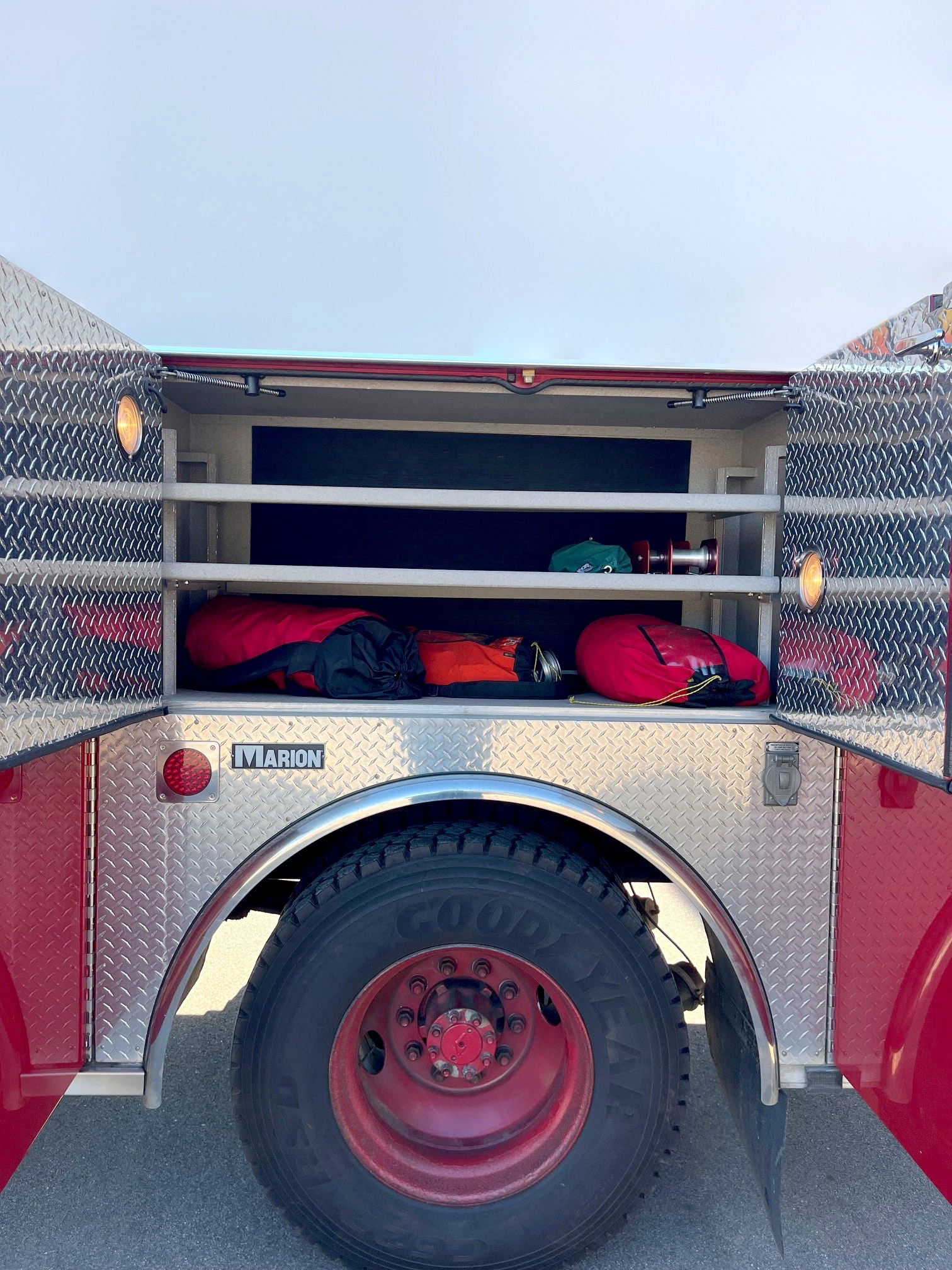 2000 Marion International Commercial Walk-In Rescue | Used Truck Details