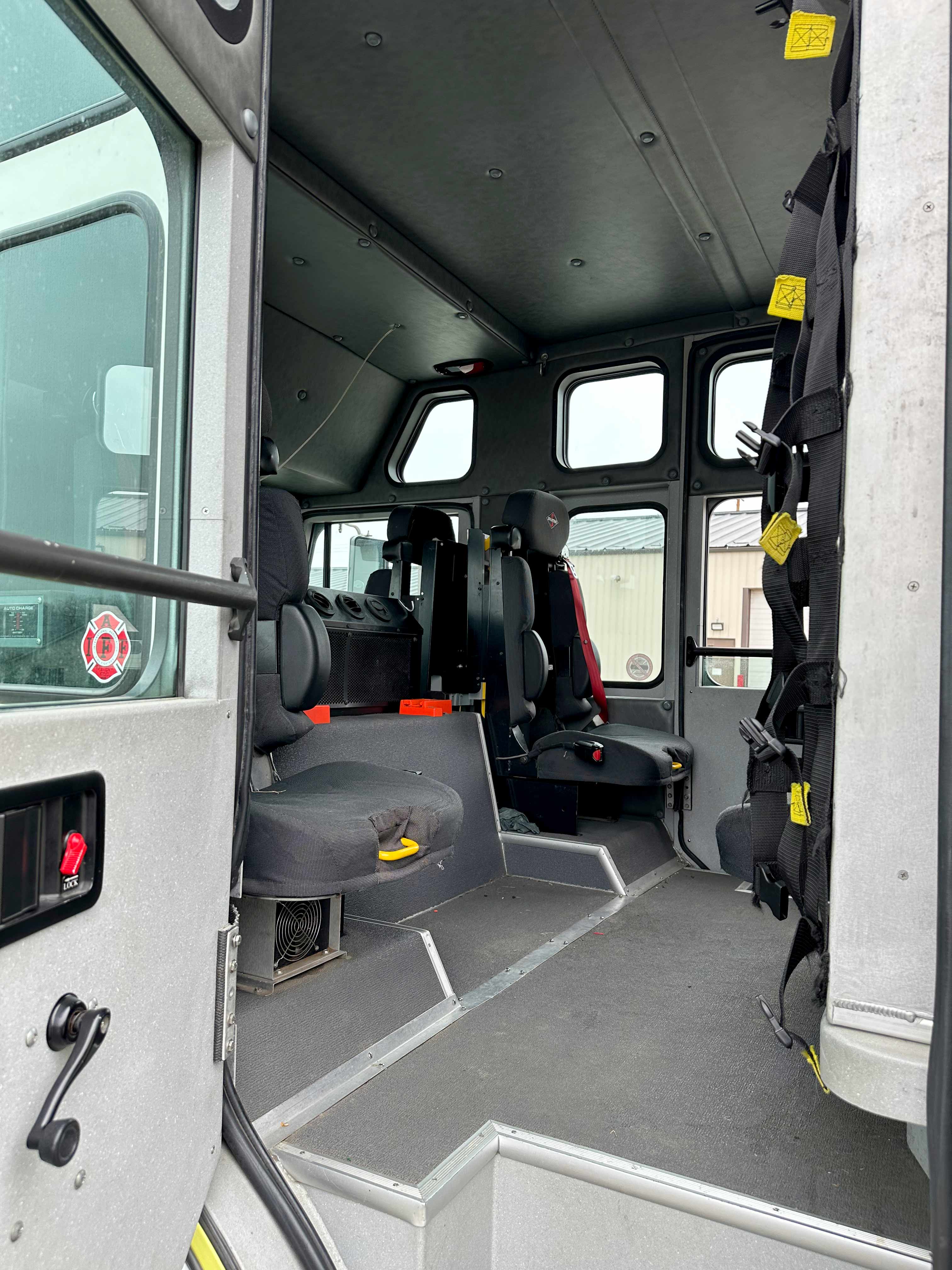 2009 Spartan Saulsbury (1992 Rescue Body) Walk-In Heavy Rescue | Used ...