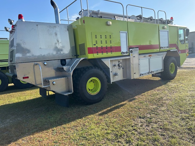 2006 E-One Titan 4x4 ARFF | Firetrucks Unlimited