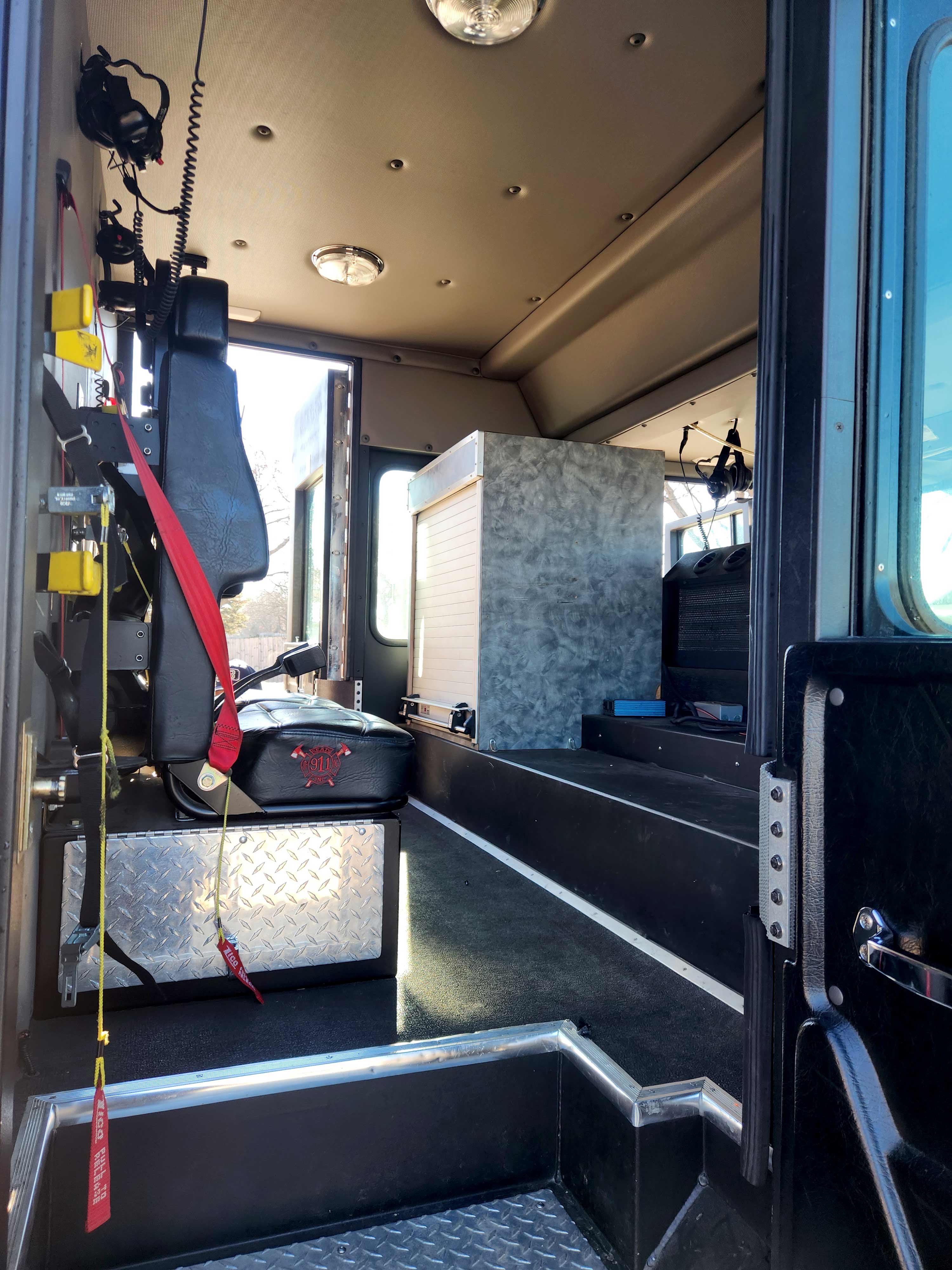 2006 HME Silver Fox Rescue Pumper | Firetrucks Unlimited