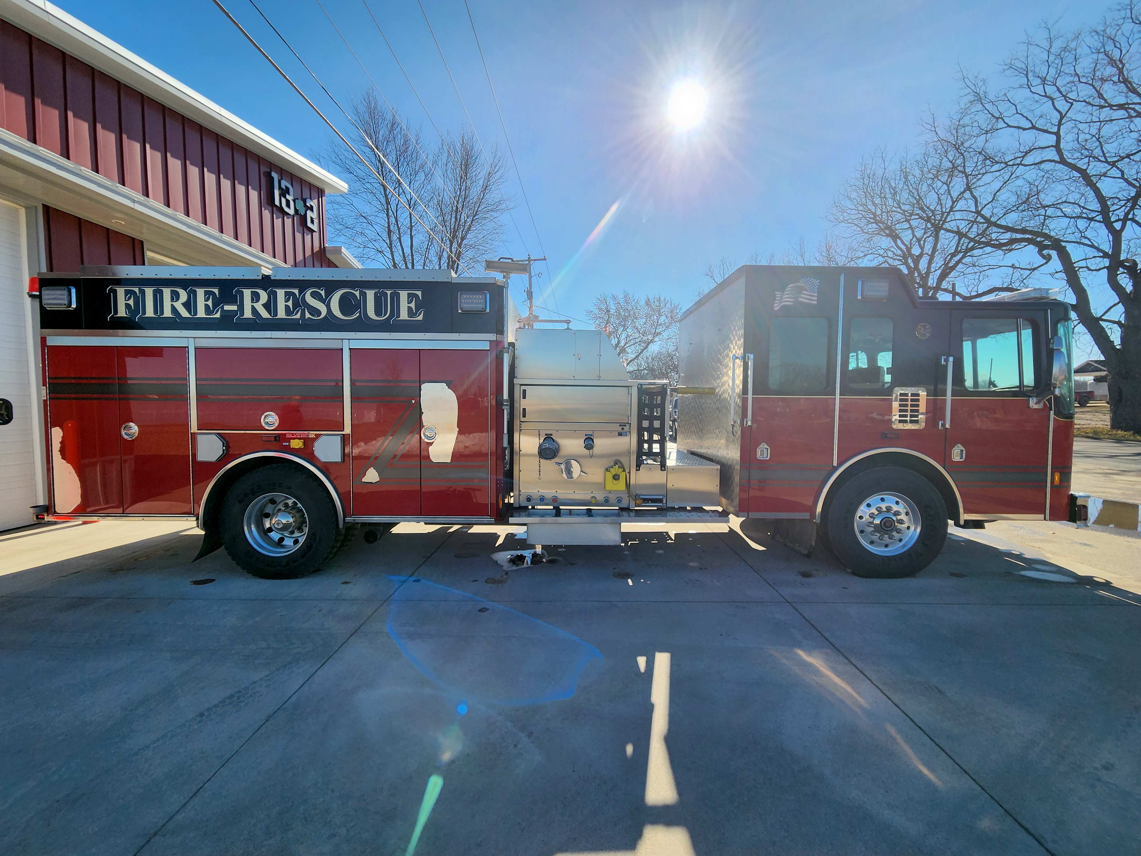 2006 HME Silver Fox Rescue Pumper | Firetrucks Unlimited