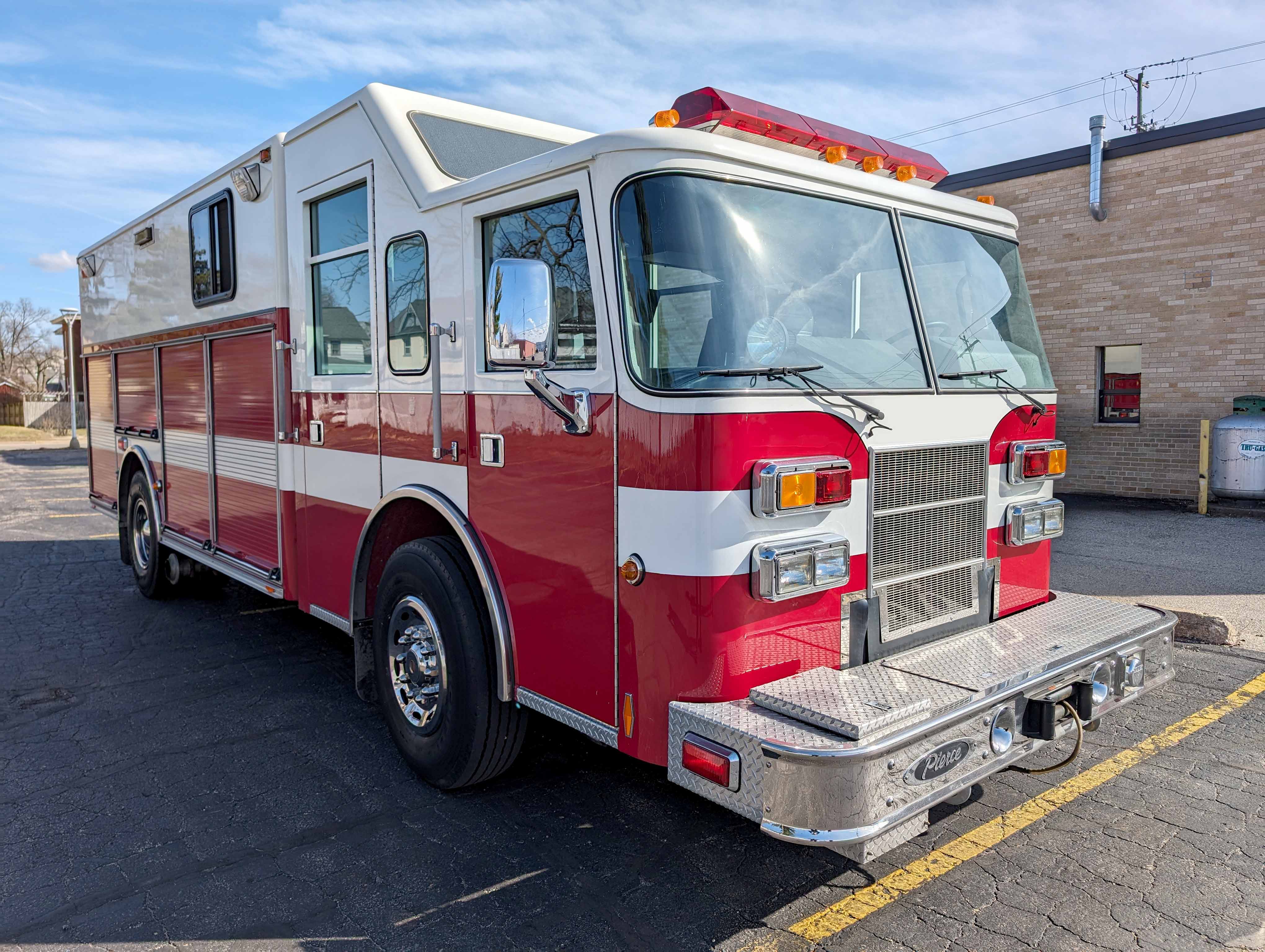 2001 Pierce Saber Walk-In Rescue | Used Truck Details