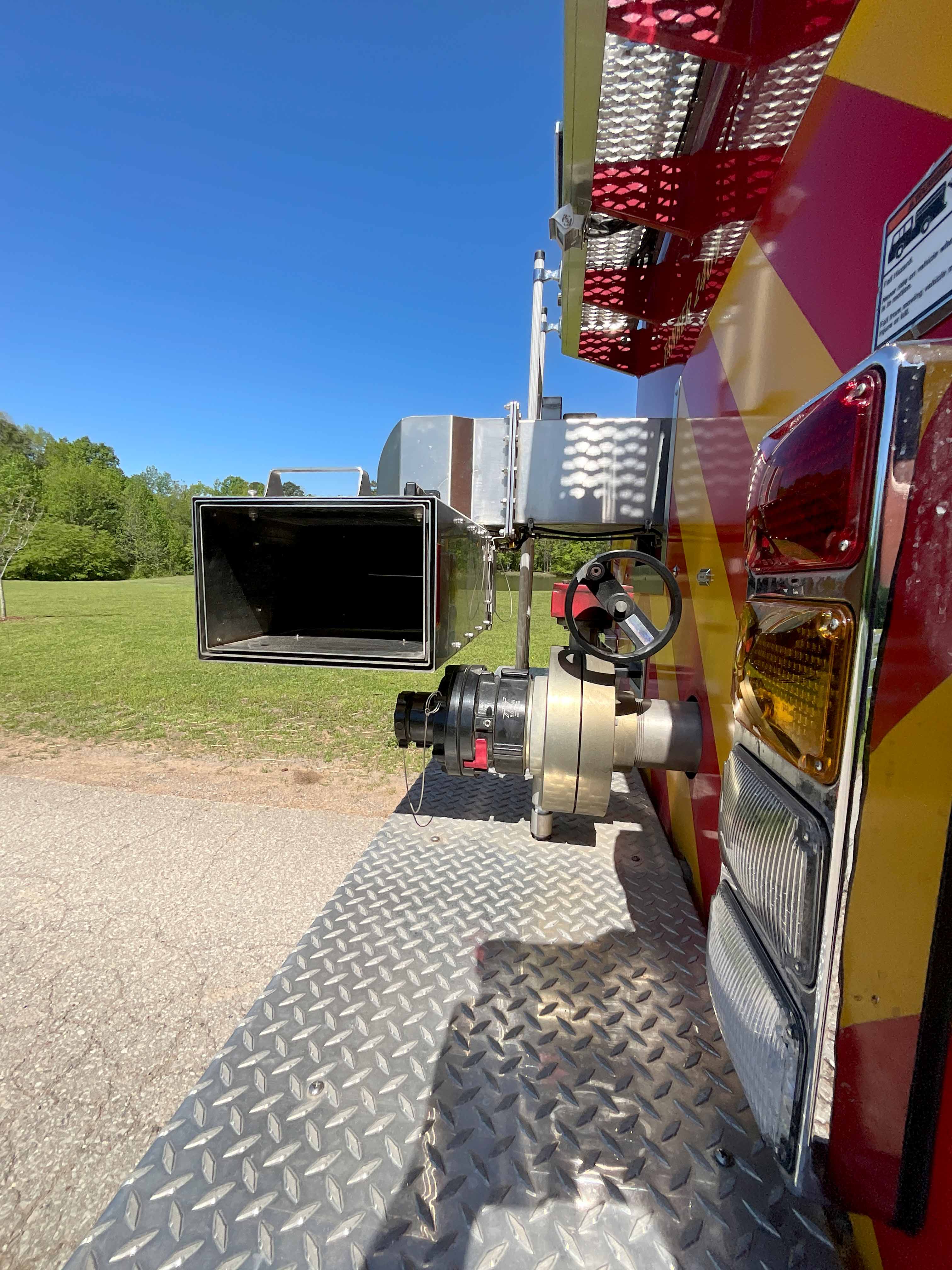 2019 US Tanker Freightliner Commercial Pumper Tanker | Firetrucks Unlimited