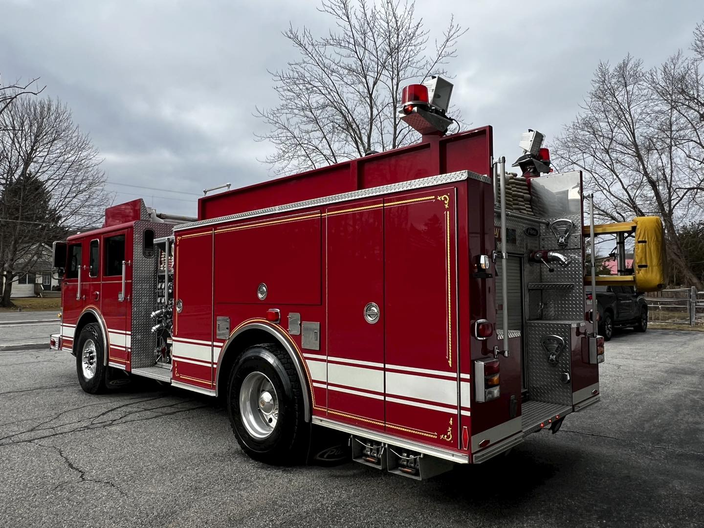2000 Pierce Saber Pumper | Used Truck Details