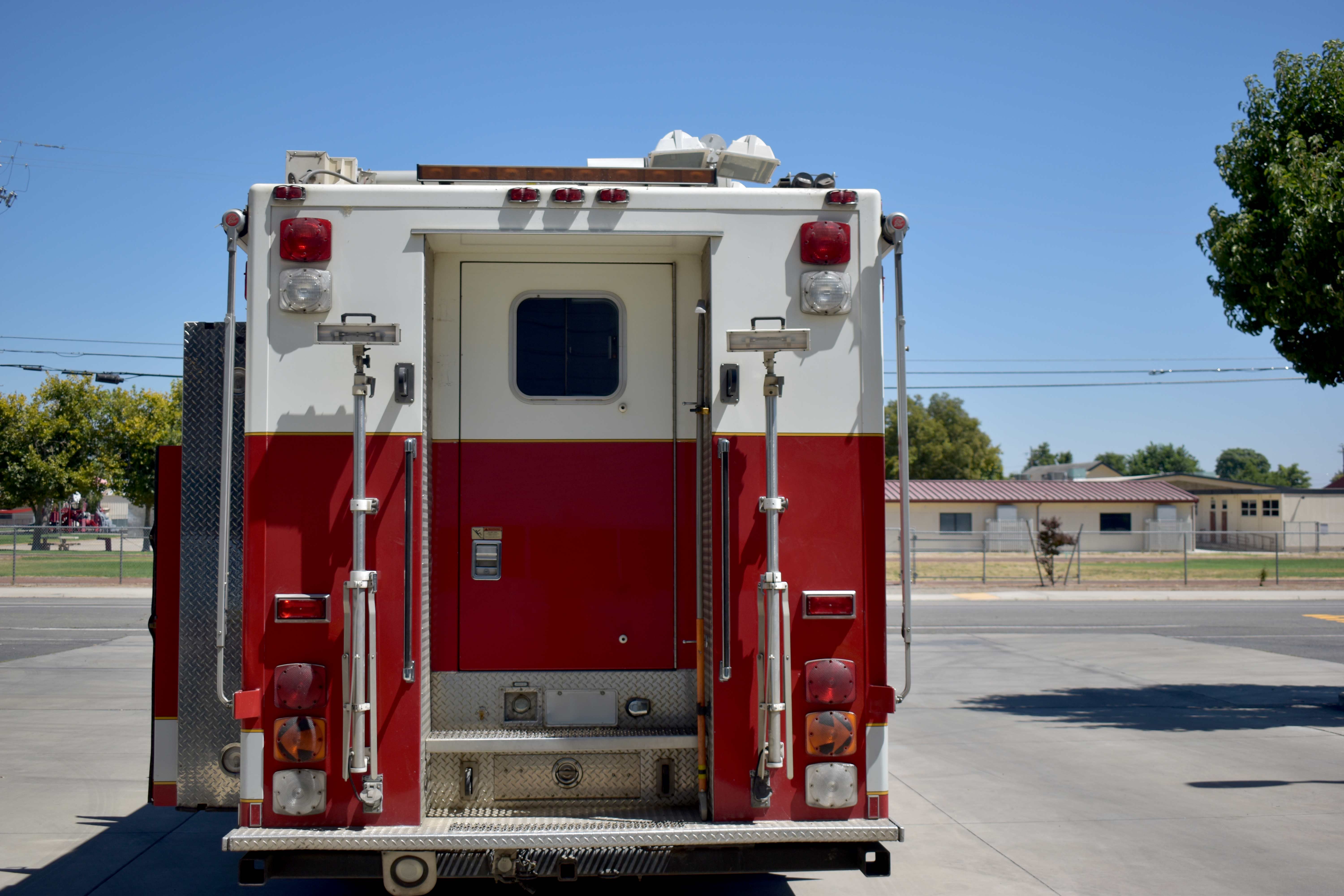 2000 Marion Mack Walk-In Commercial Rescue | Firetrucks Unlimited