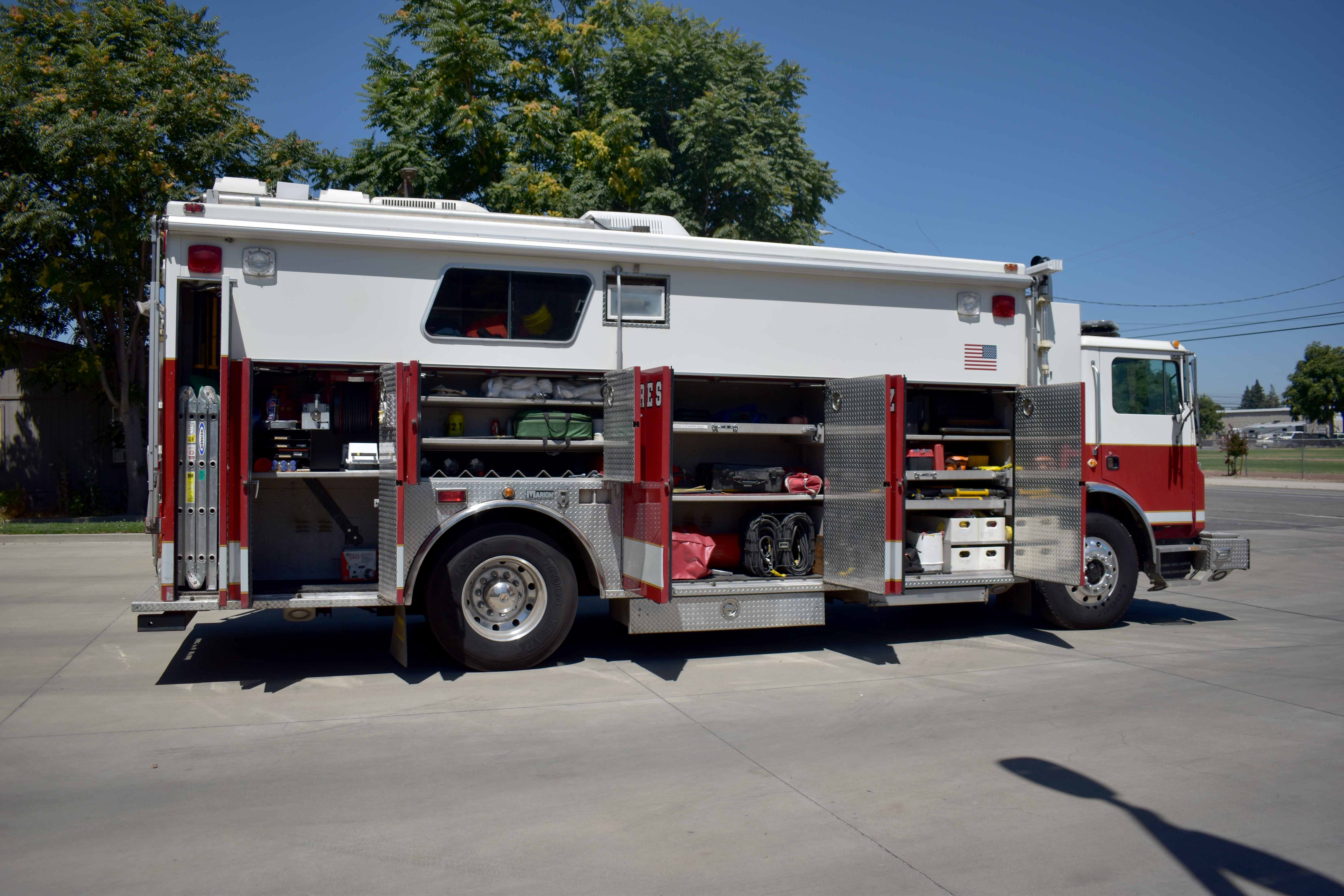 2000 Marion Mack Walk-In Commercial Rescue | Firetrucks Unlimited