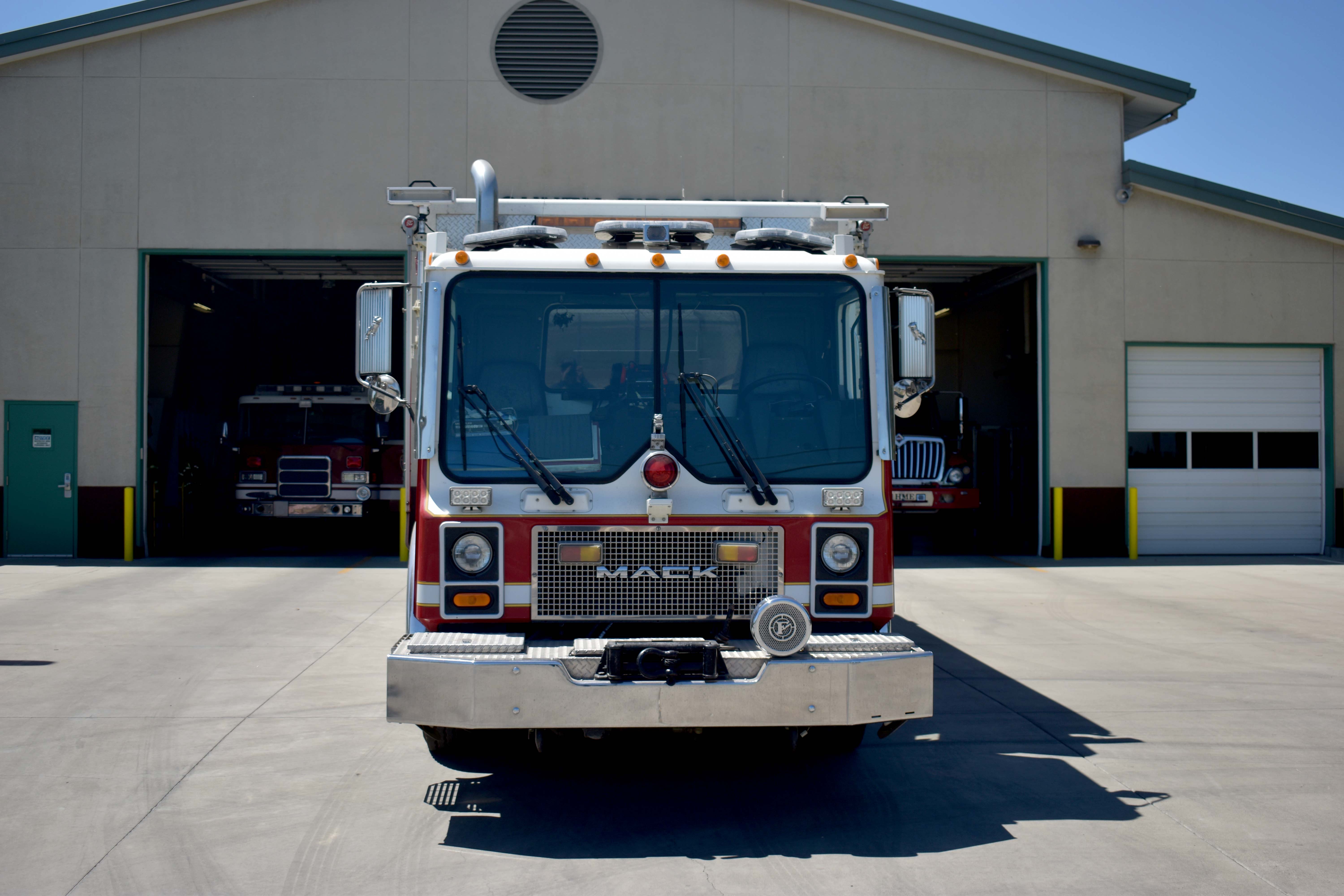 2000 Marion Mack Walk-In Commercial Rescue | Firetrucks Unlimited