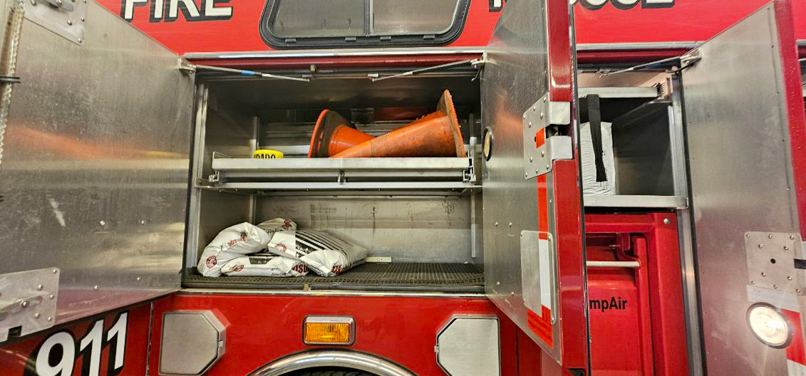 1999 BSE Freightliner Commercial Rescue | Used Truck Details