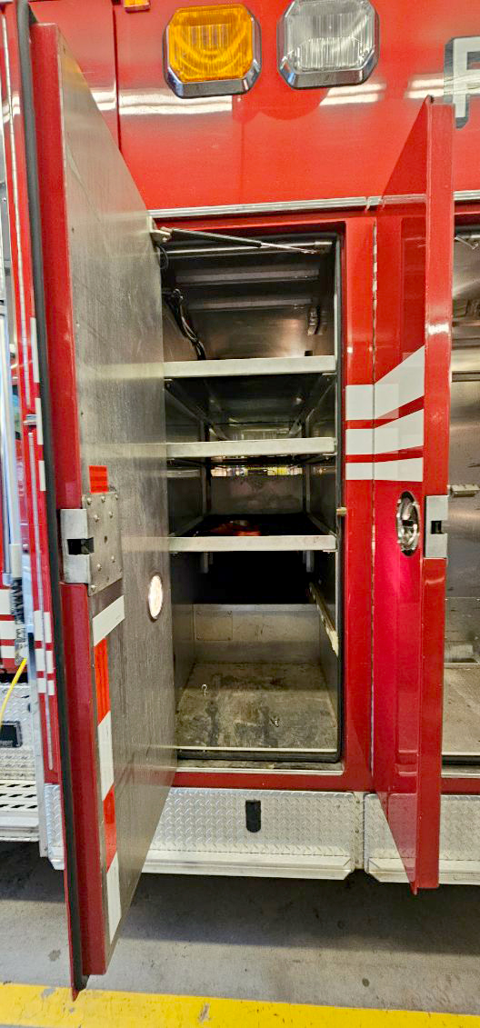 1999 BSE Freightliner Commercial Rescue | Used Truck Details