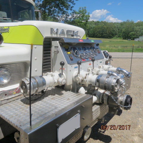 1988 Mack Tandem Axle Commercial Pumper Tanker | Used Truck Details