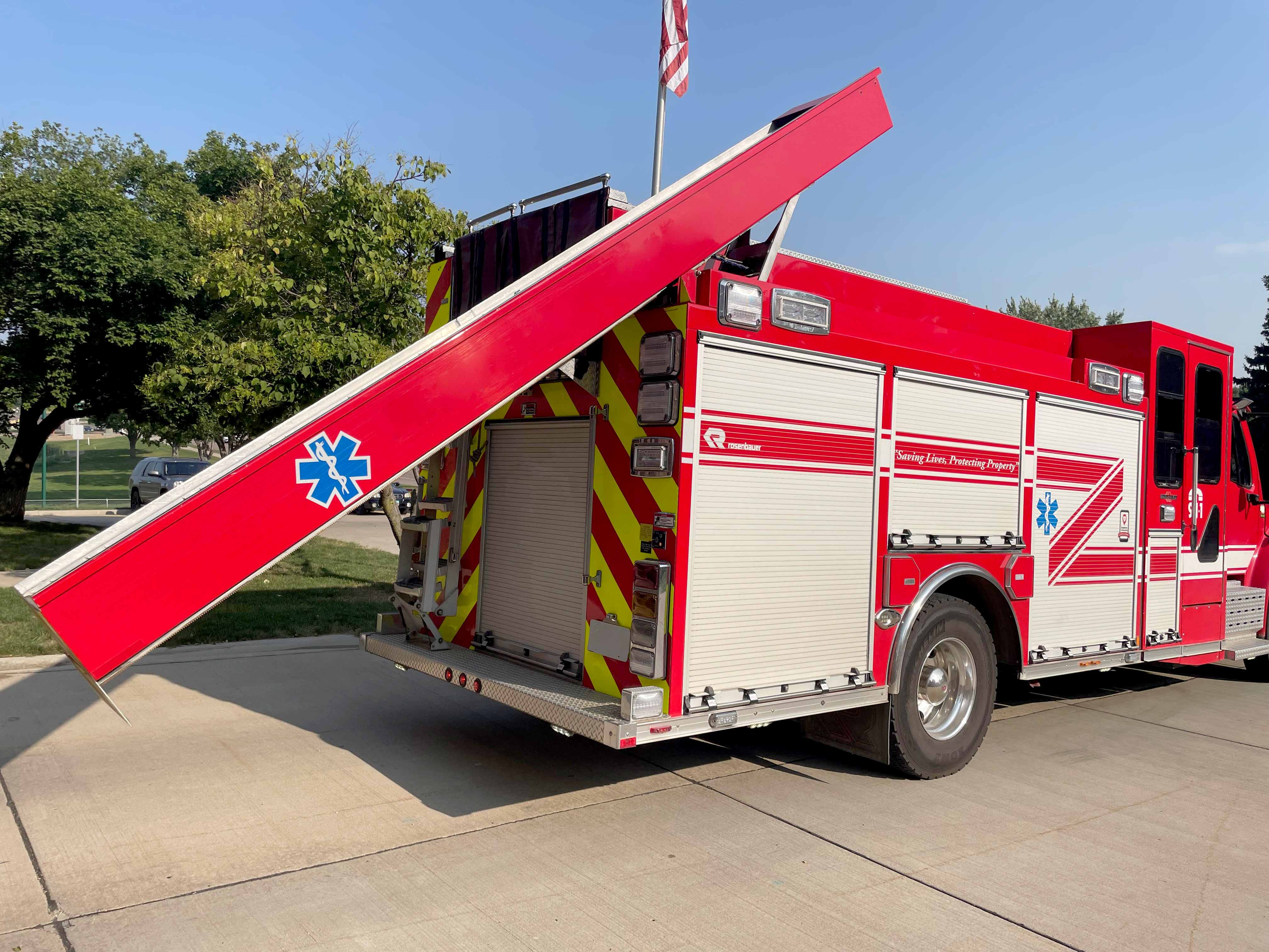 2014 Rosenbauer Freightliner Commercial Pumper | Firetrucks Unlimited