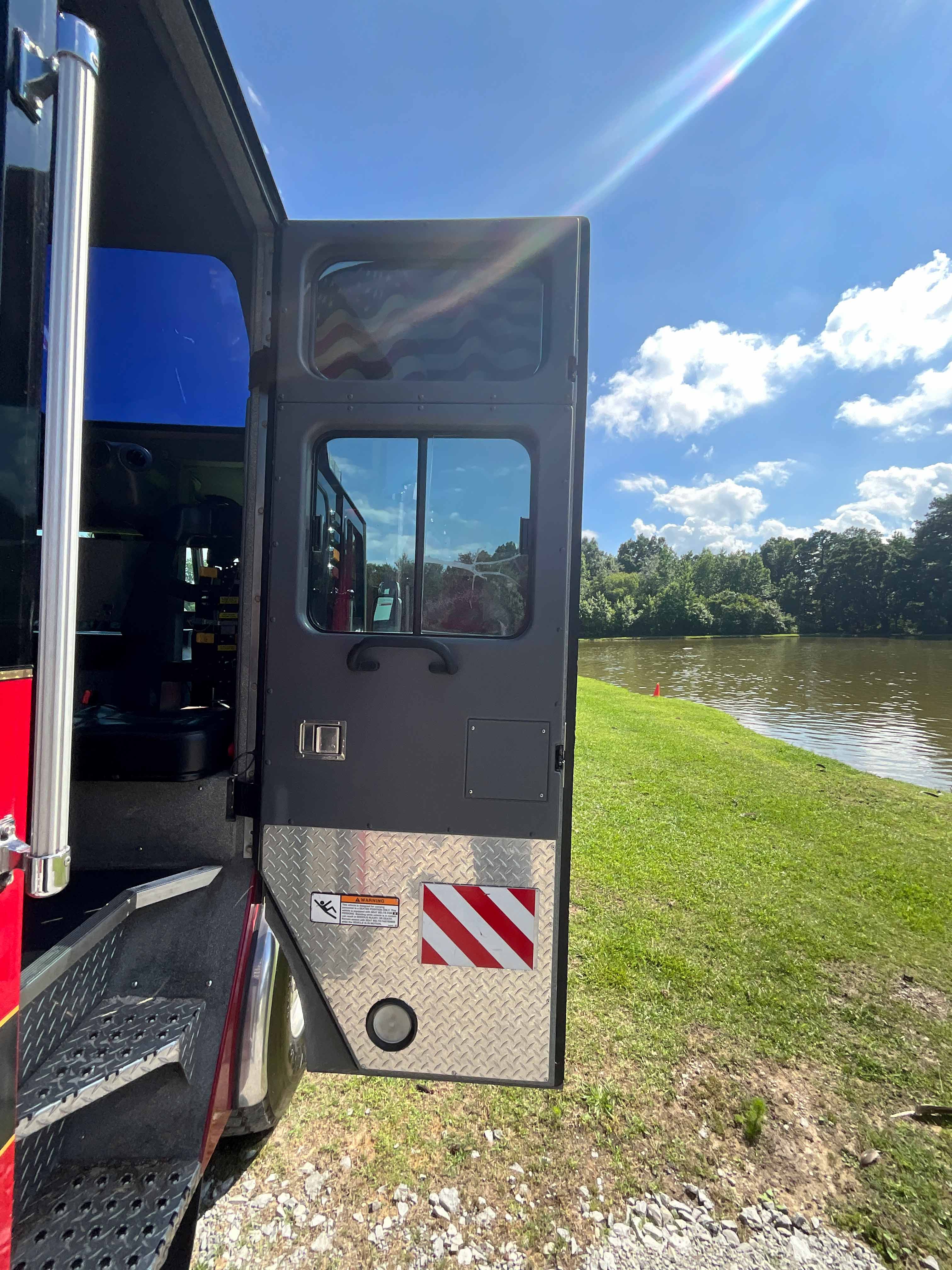 2007 E-One Typhoon Pumper Tanker | Used Truck Details