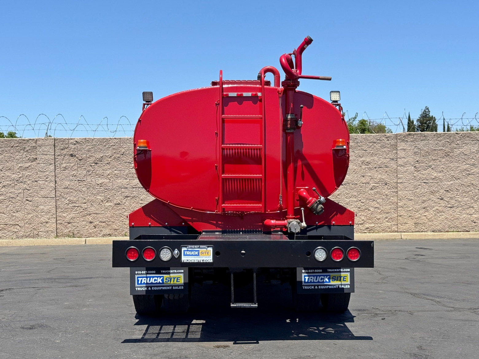 2001 International Elliptical Commercial Tanker | Used Truck Details
