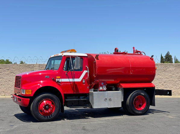2001 International Elliptical Commercial Tanker | Firetrucks Unlimited