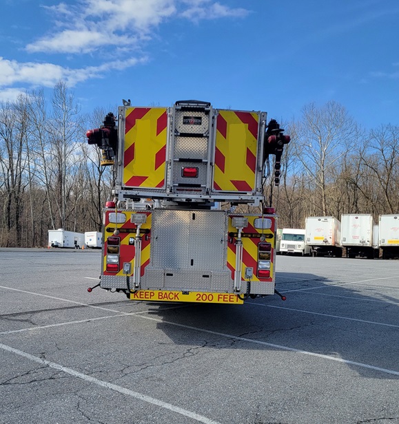 2011 Sutphen SPH 100' Mid-Mount Platform | Firetrucks Unlimited