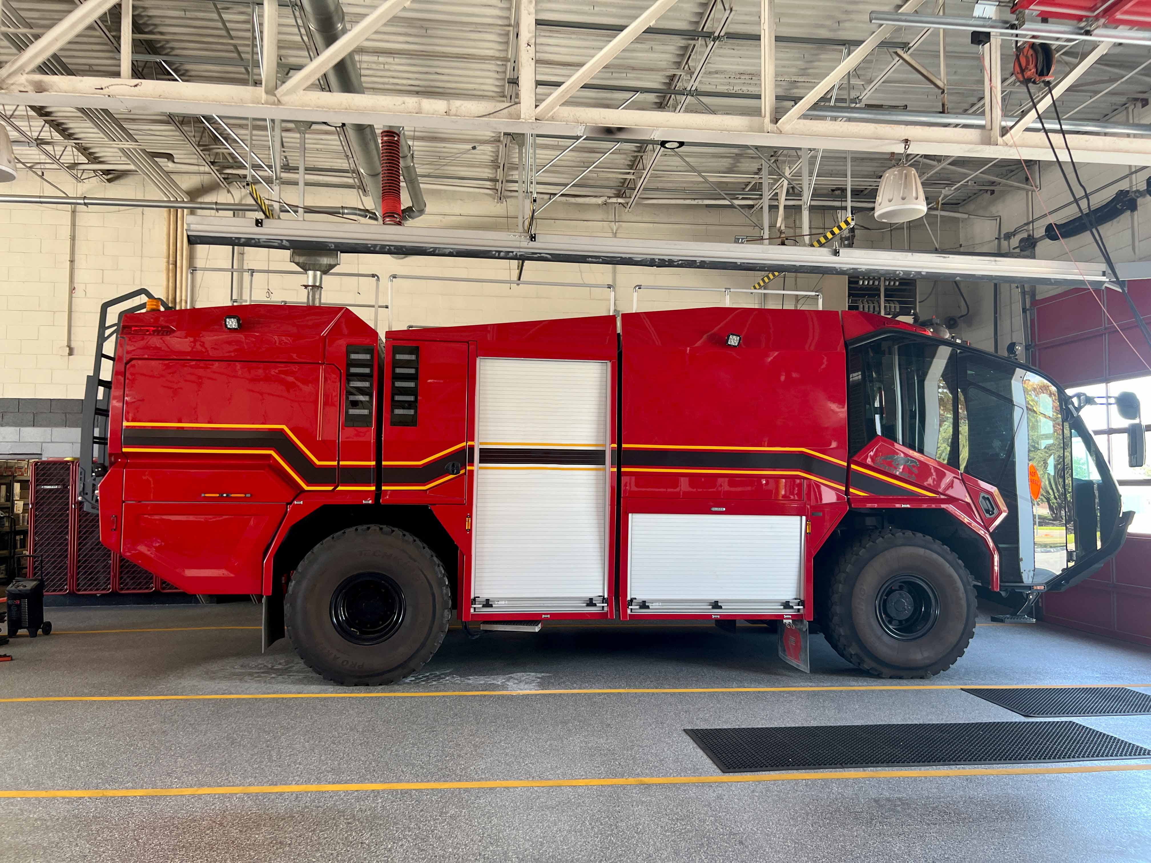 2020 Rosenbauer Panther 4x4 ARFF | Firetrucks Unlimited