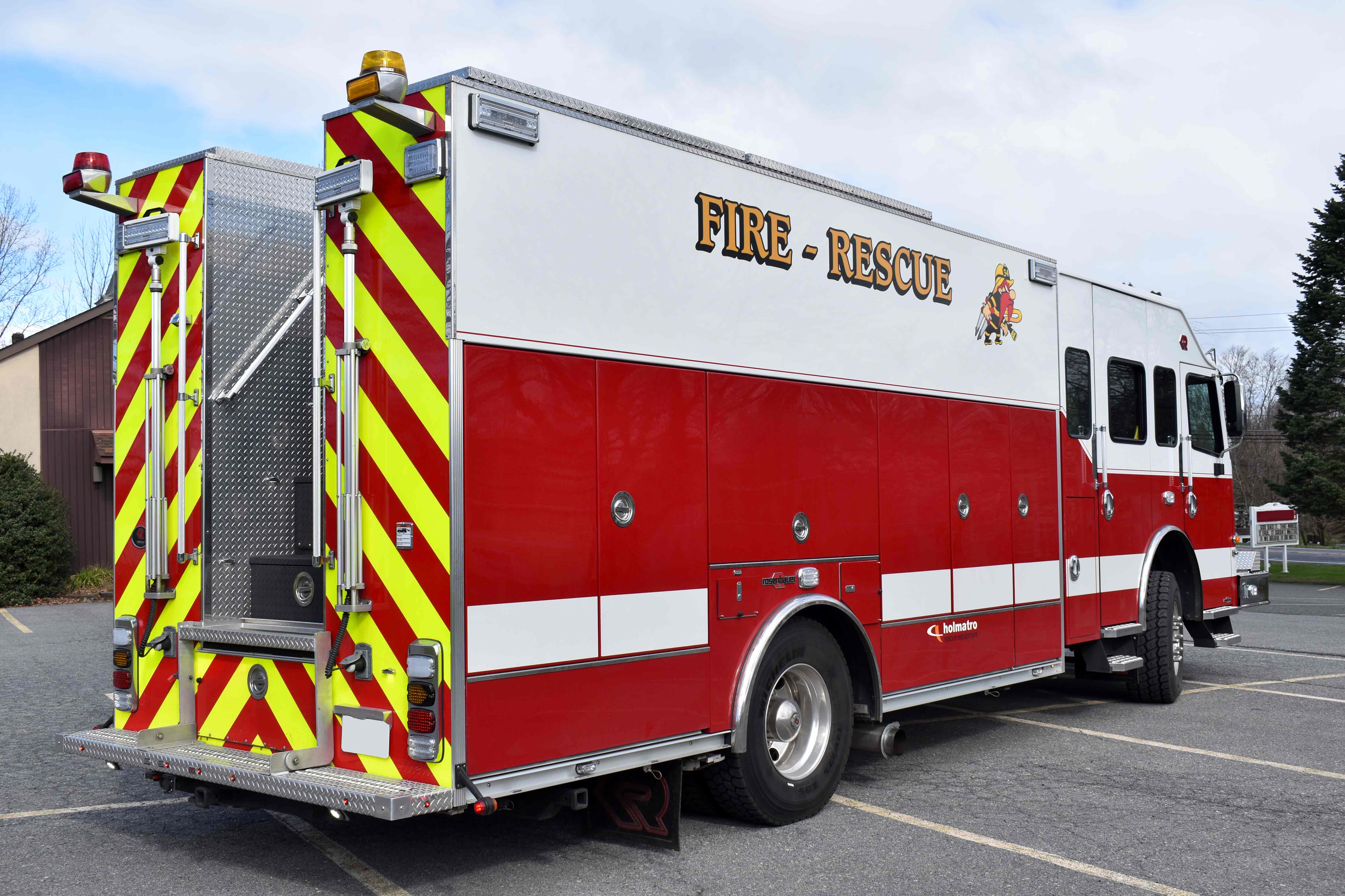 2017 Rosenbauer Commander 4x4 Heavy Rescue | Used Truck Details