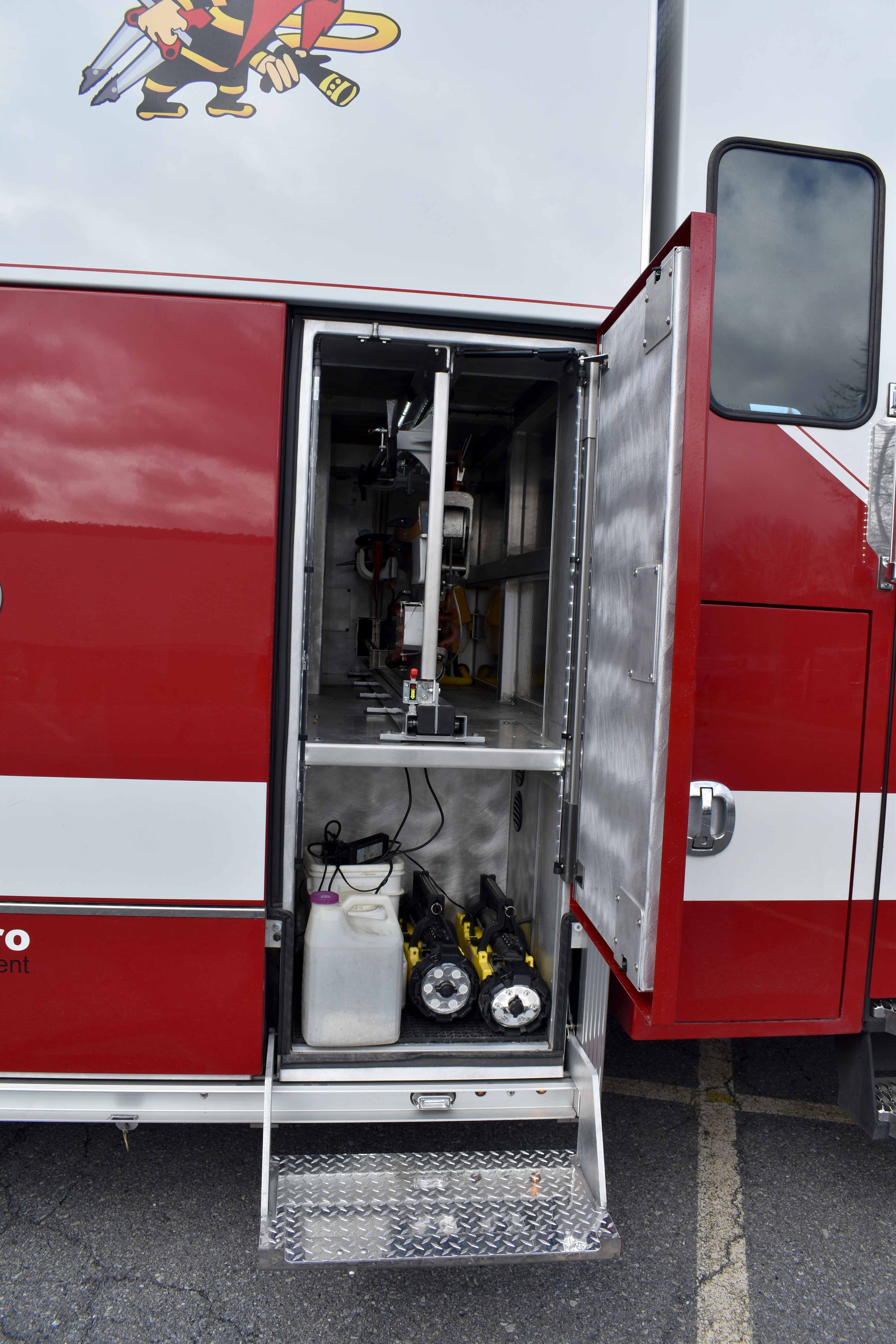 2017 Rosenbauer Commander 4x4 Heavy Rescue | Used Truck Details