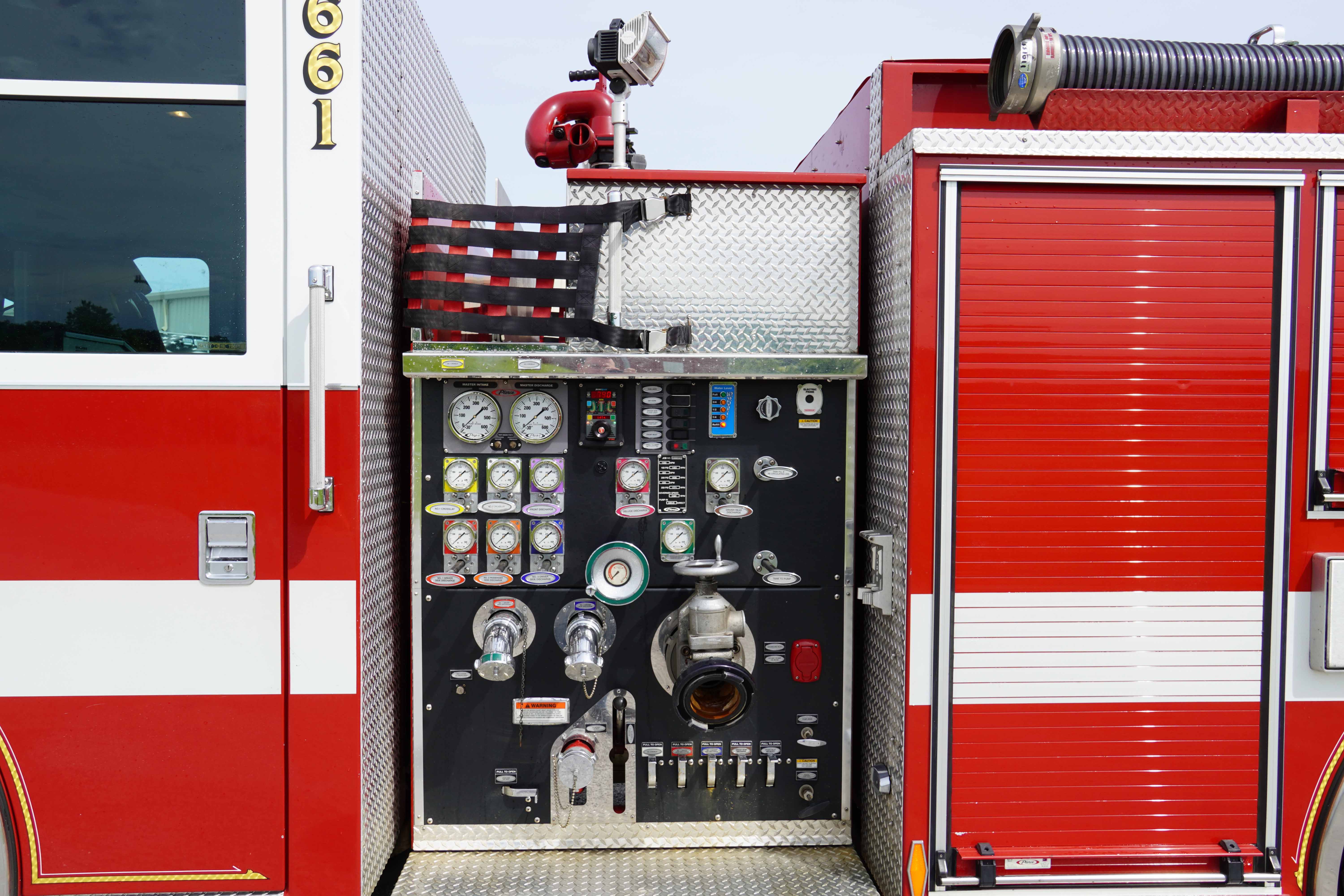 2009 Pierce Saber Pumper | Used Truck Details