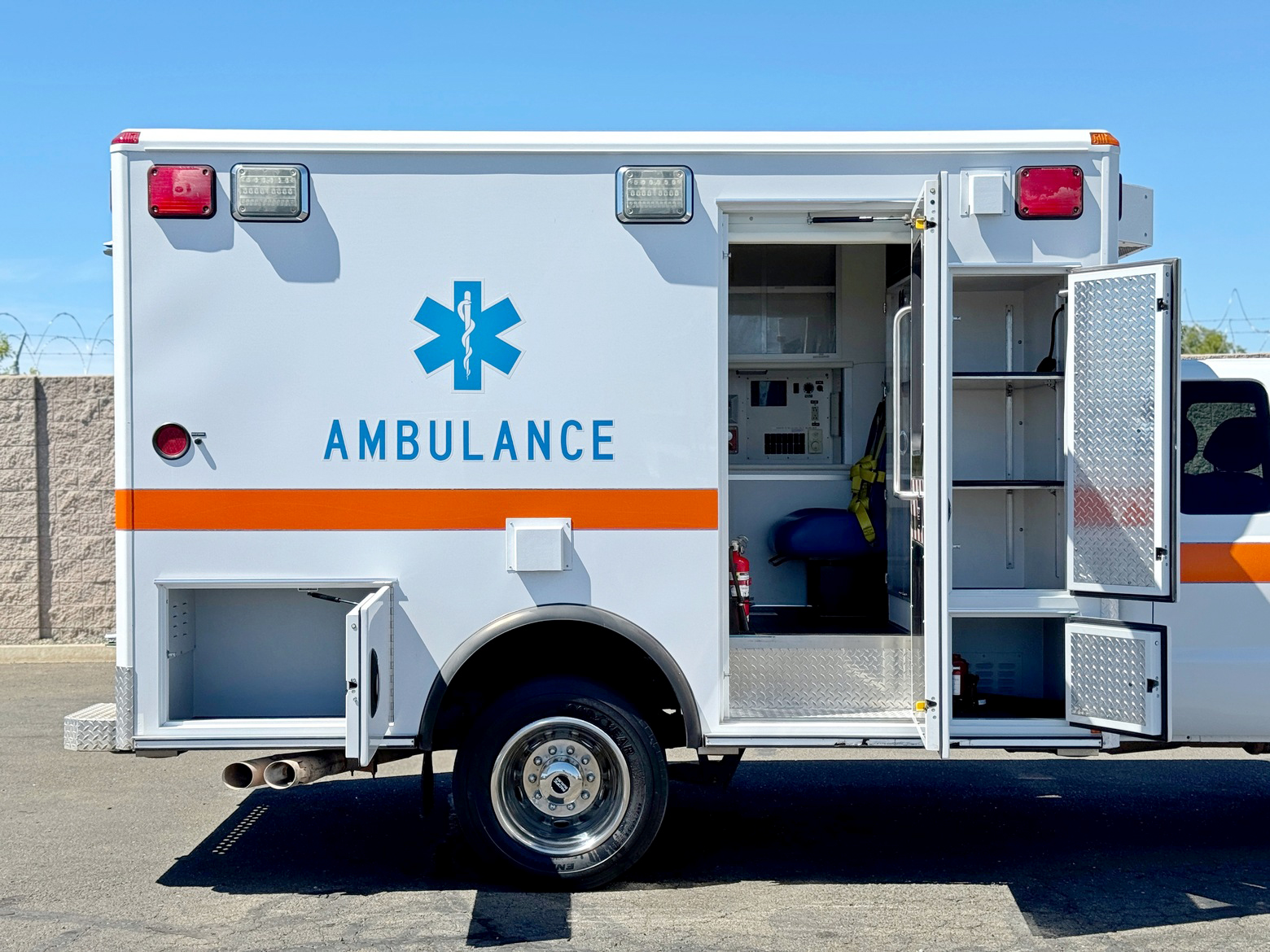 2016 Wheeled Coach Ford F450 Ambulance | Used Truck Details