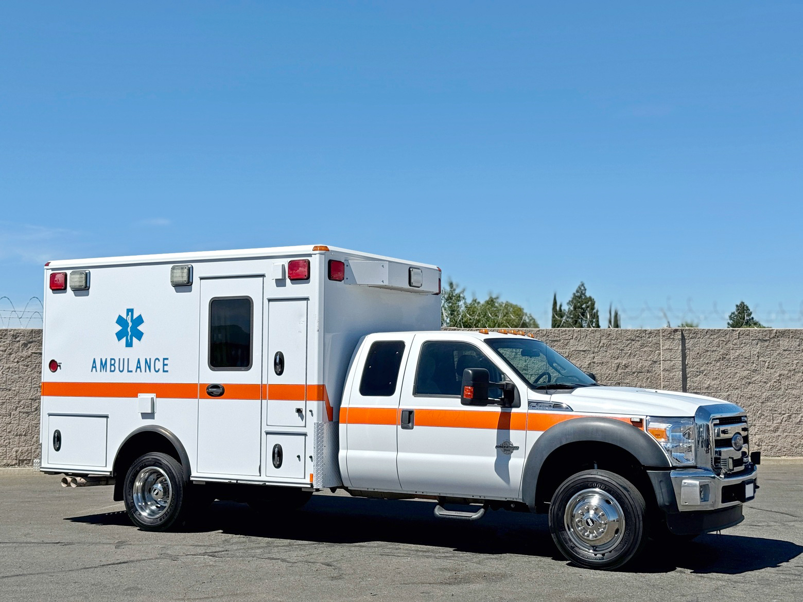 2016 Wheeled Coach Ford F450 Ambulance | Used Truck Details