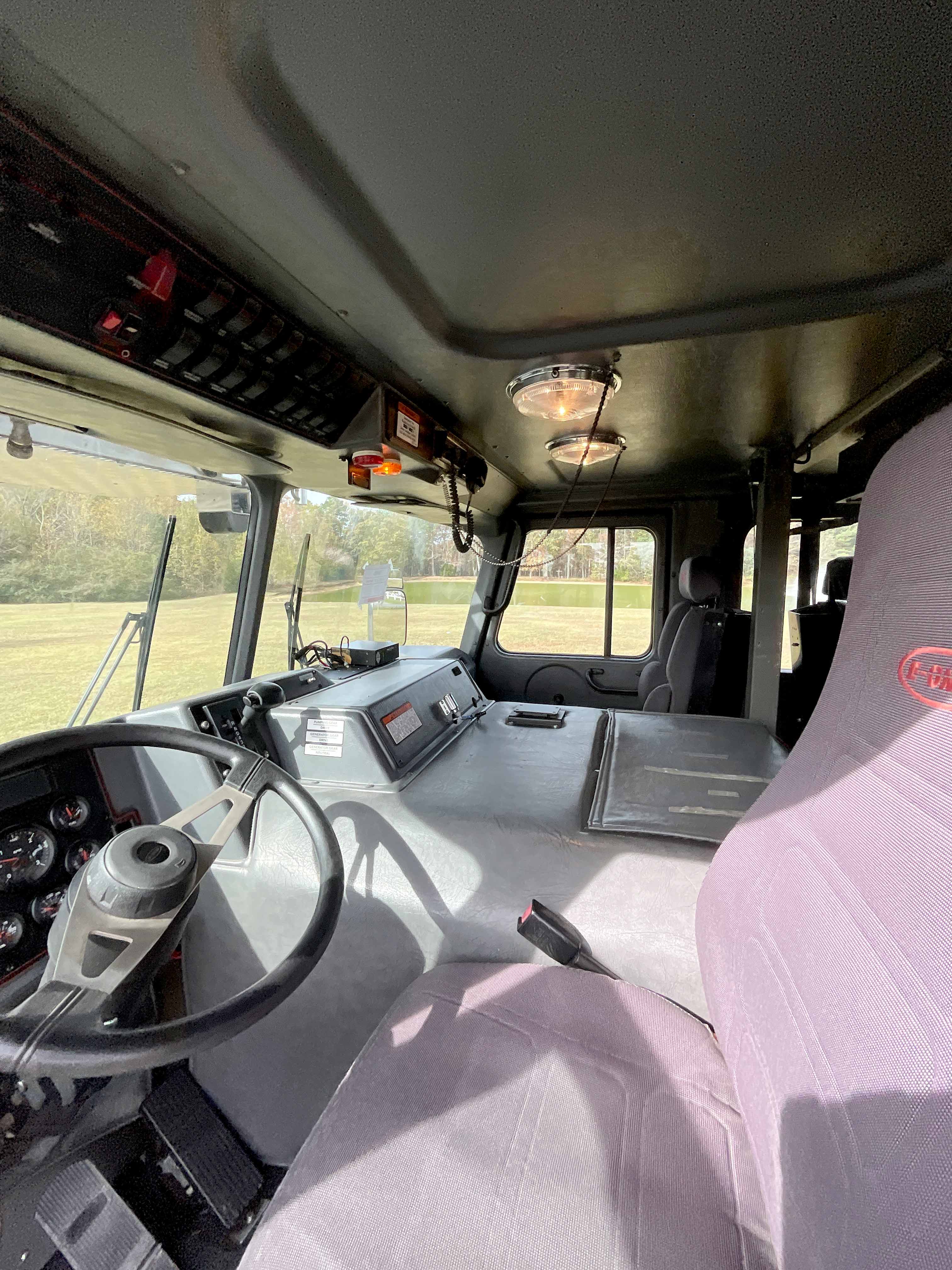 2001 E-One 95' Platform | Used Truck Details