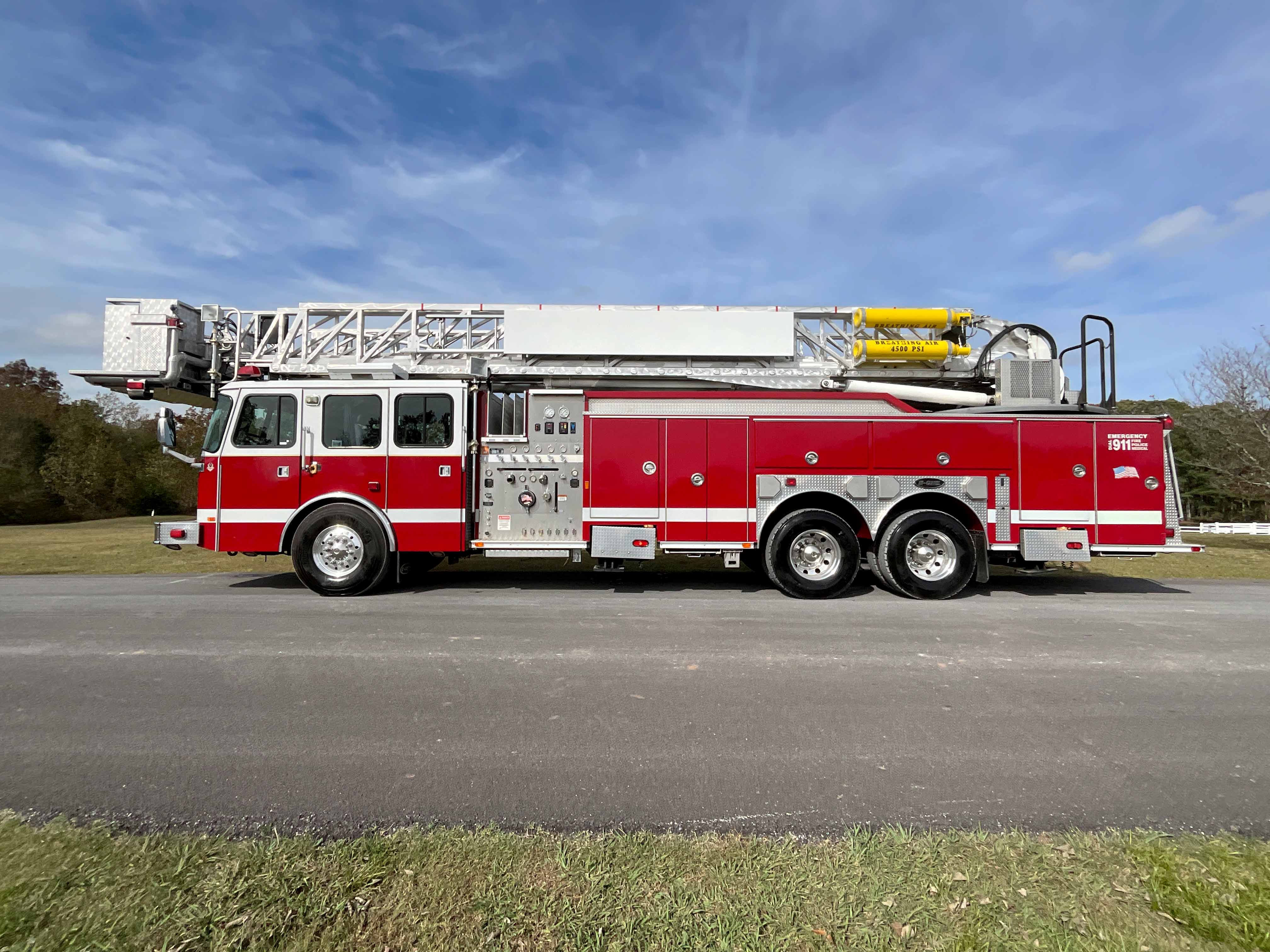 2001 E-One 95' Platform | Used Truck Details