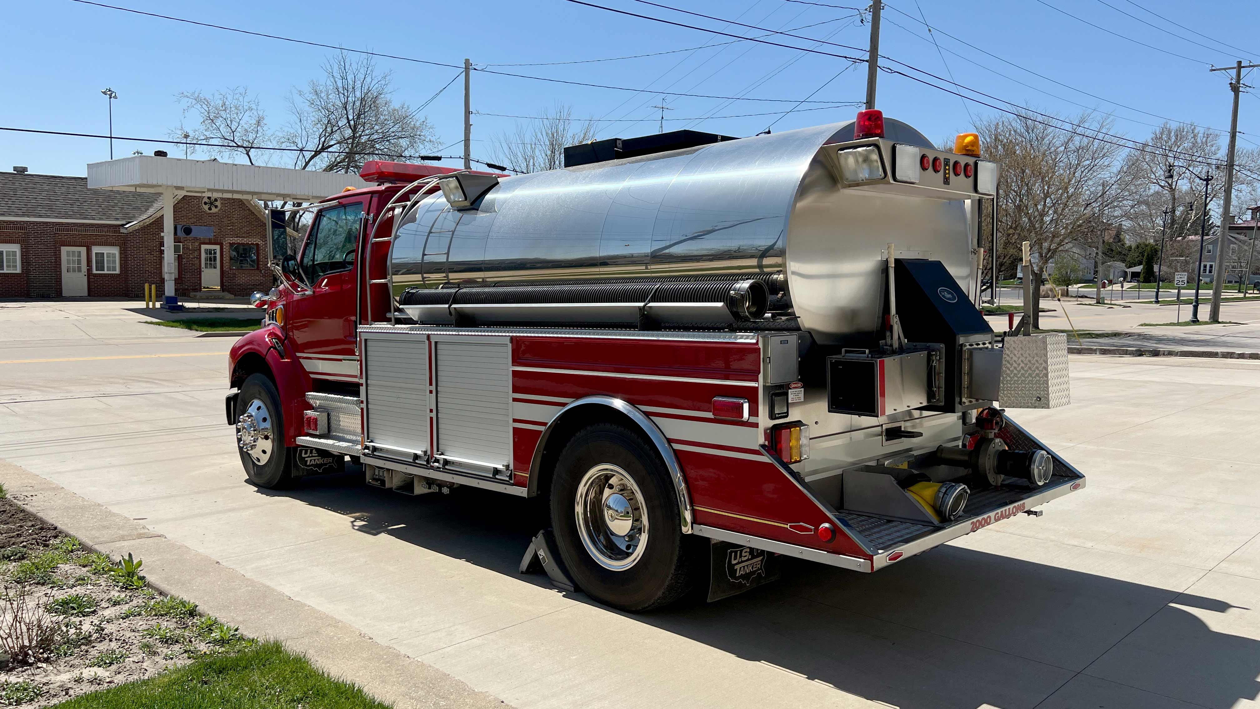 2002 US Tanker Sterling Commercial Elliptcal Tanker | Used Truck Details