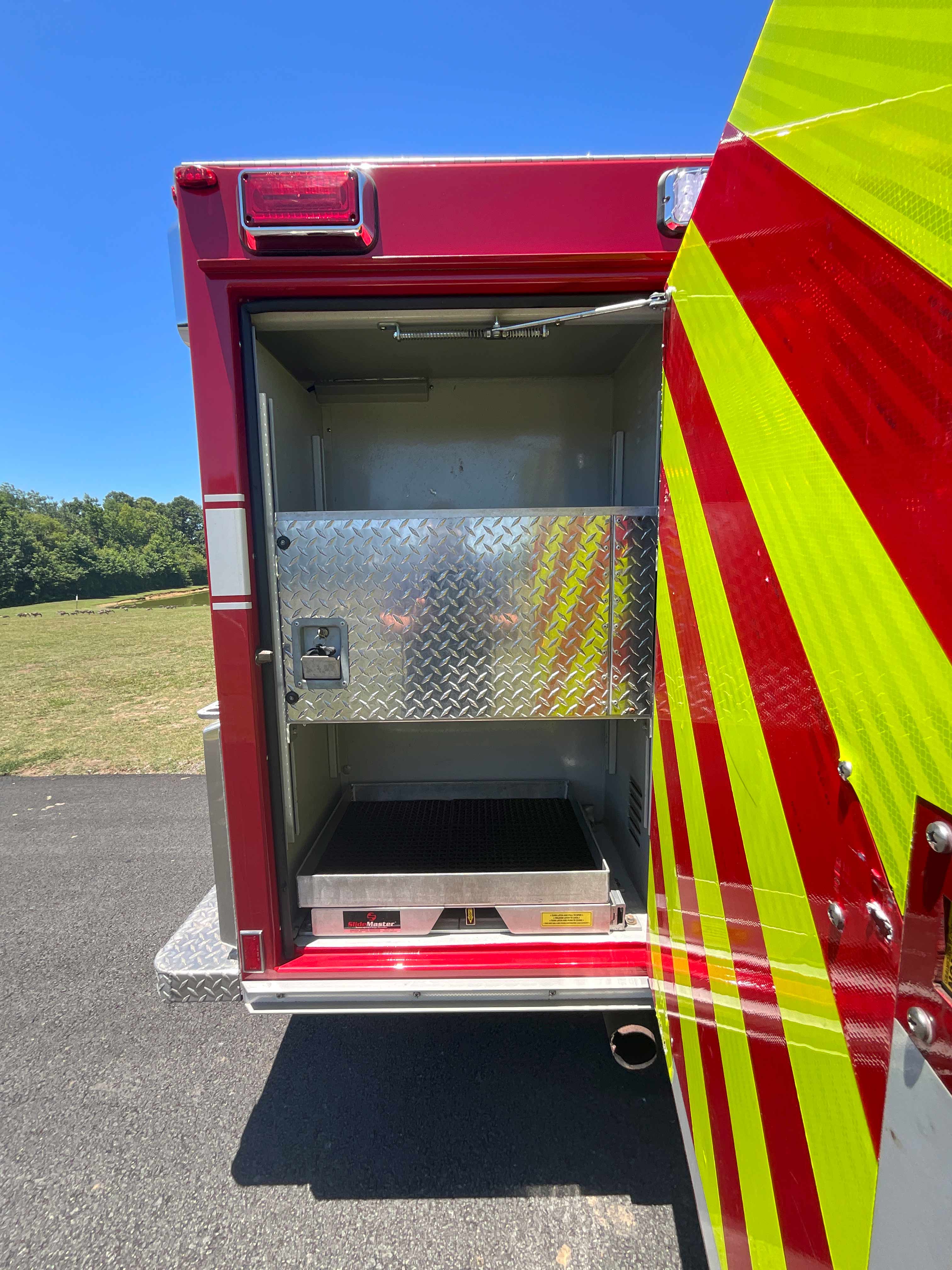 2011 RPI Ford 4x4 Commercial Mini Pumper | Firetrucks Unlimited