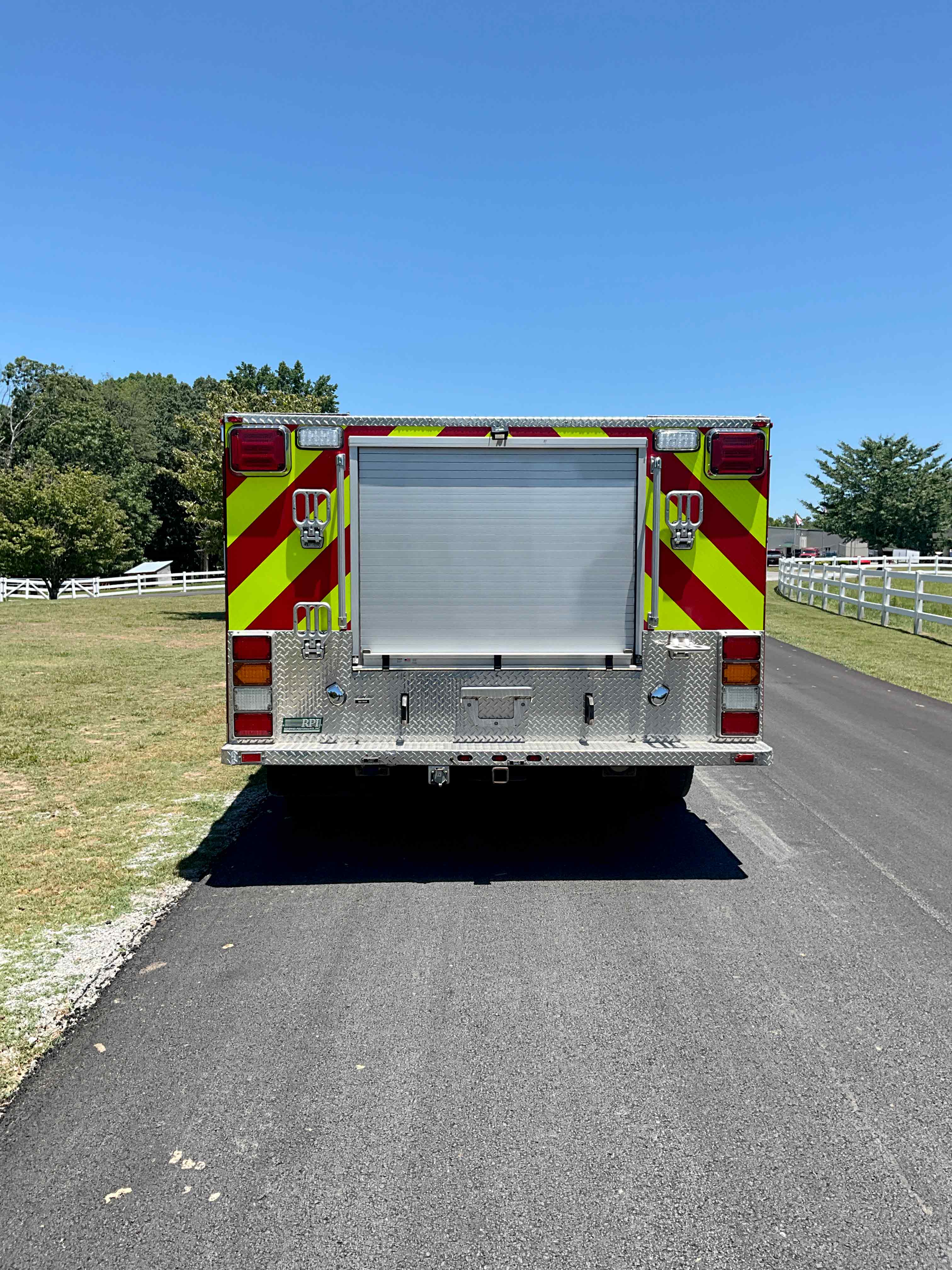 2011 RPI Ford 4x4 Commercial Mini Pumper | Firetrucks Unlimited